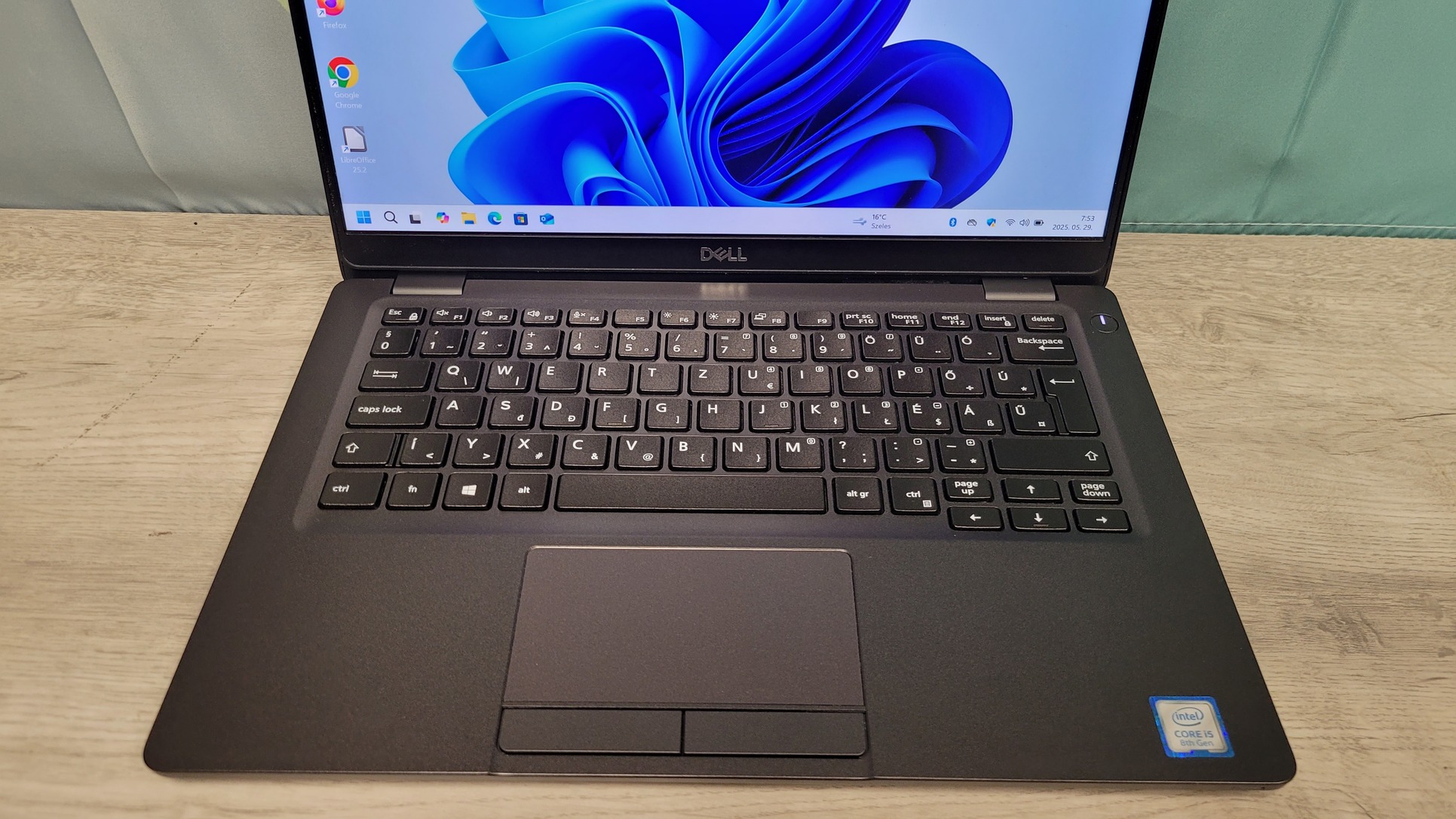 Dell 5300 i5-8365U vagy i7-8665 FullHD IPS Boltból Garanciával ...