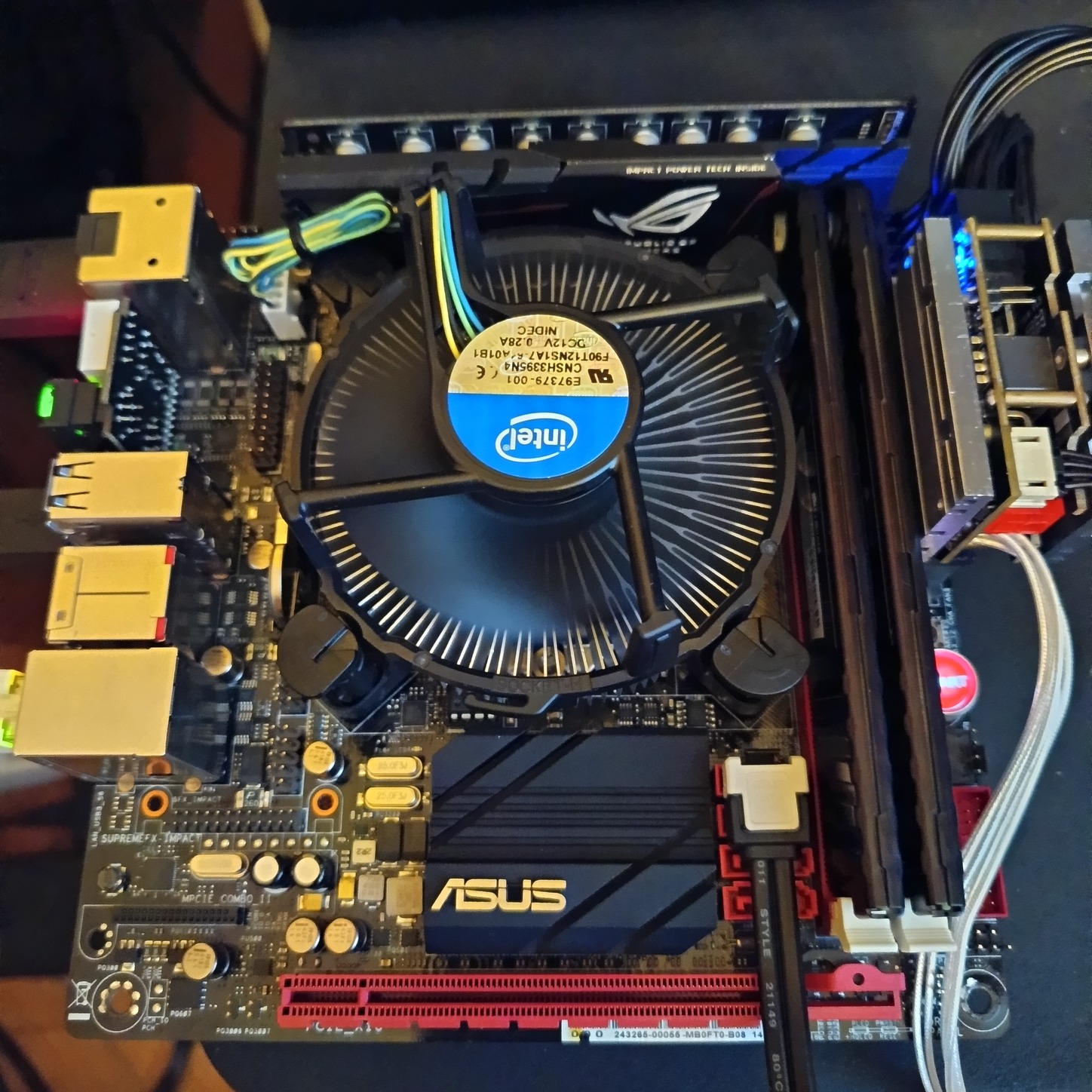 ASUS Maximus VI Impact + i7-4790 + 8GB RAM - HardverApró