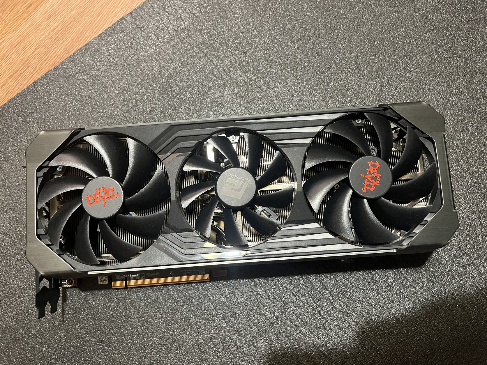 16GB PowerColor Radeon RX 6950 XT Red Devil 16GB DDR6 - HardverApró