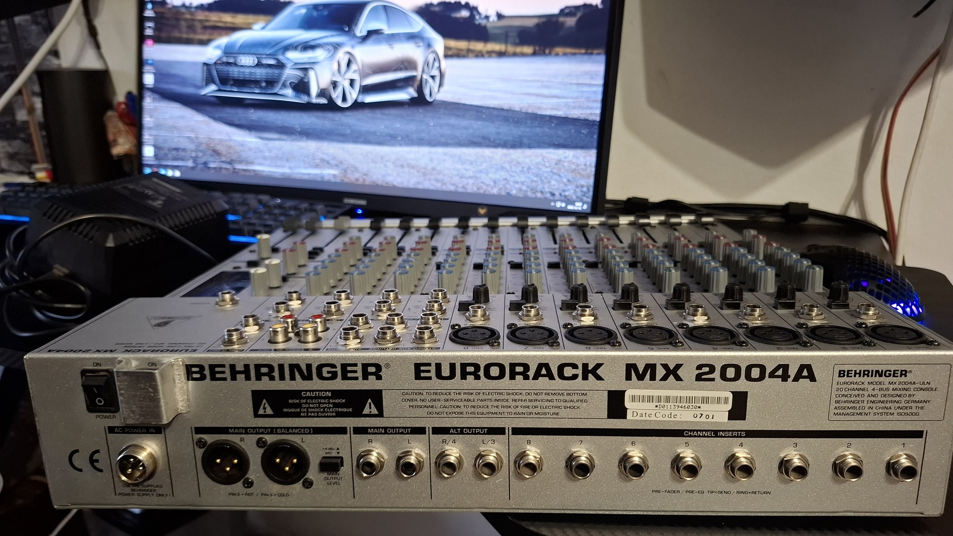 Behringer Eurorack MX2004A keverő patika állapot. - HardverApró