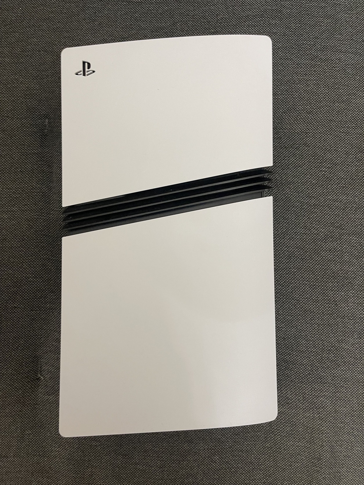 PlayStation 5 Pro 2TB 2 kontroller alig használt - HardverApró