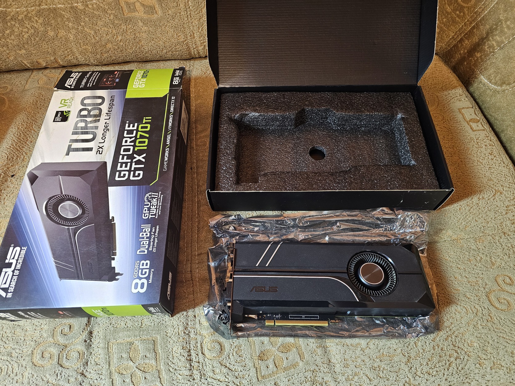 TI verzio! Asus turbo Nvidia gtx 1070 TI 8gb - HardverApró