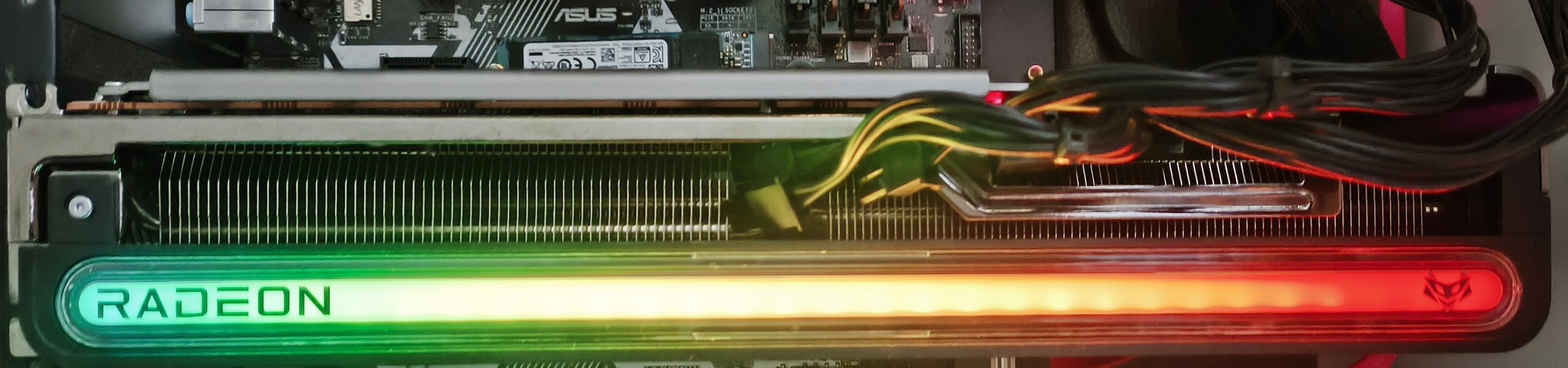 Sapphire Radeon RX 7800 XT NITRO+ OC RGB 16GB - HardverApró
