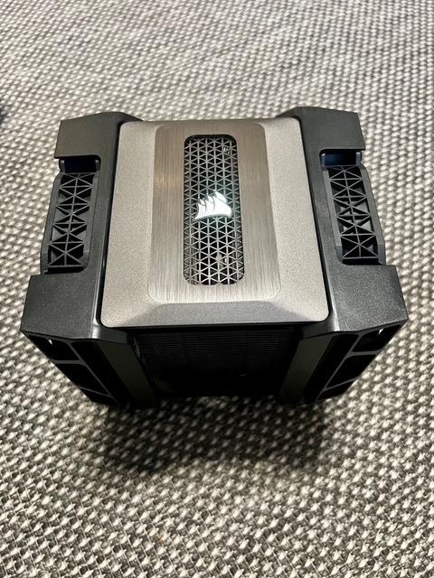 Corsair A500 Dual Fan (ez hideg) - HardverApró