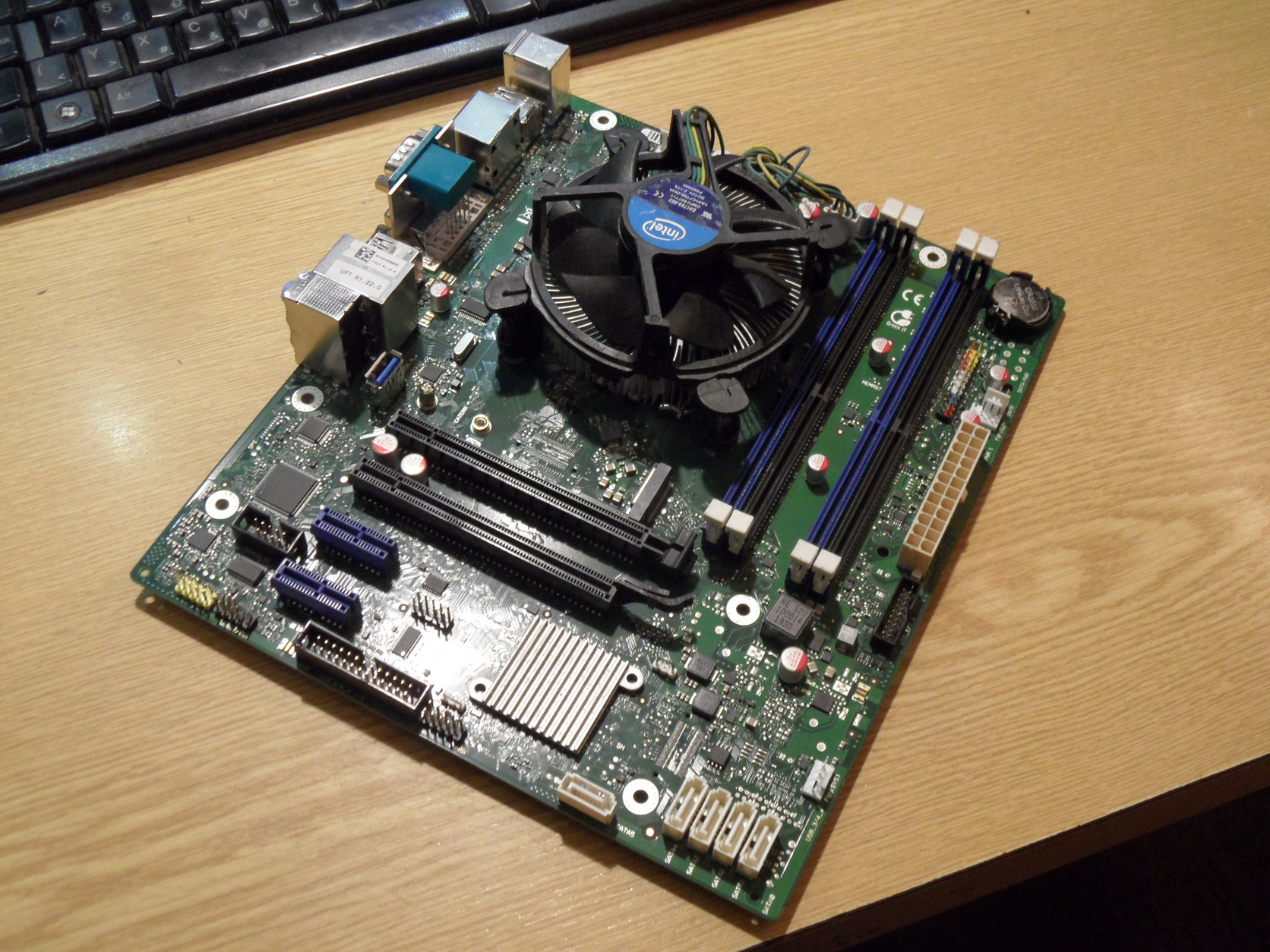 Fujitsu Q170 LGA 1151 alaplap és i5 6500 CPU + GPU HD530 + hűtő ...