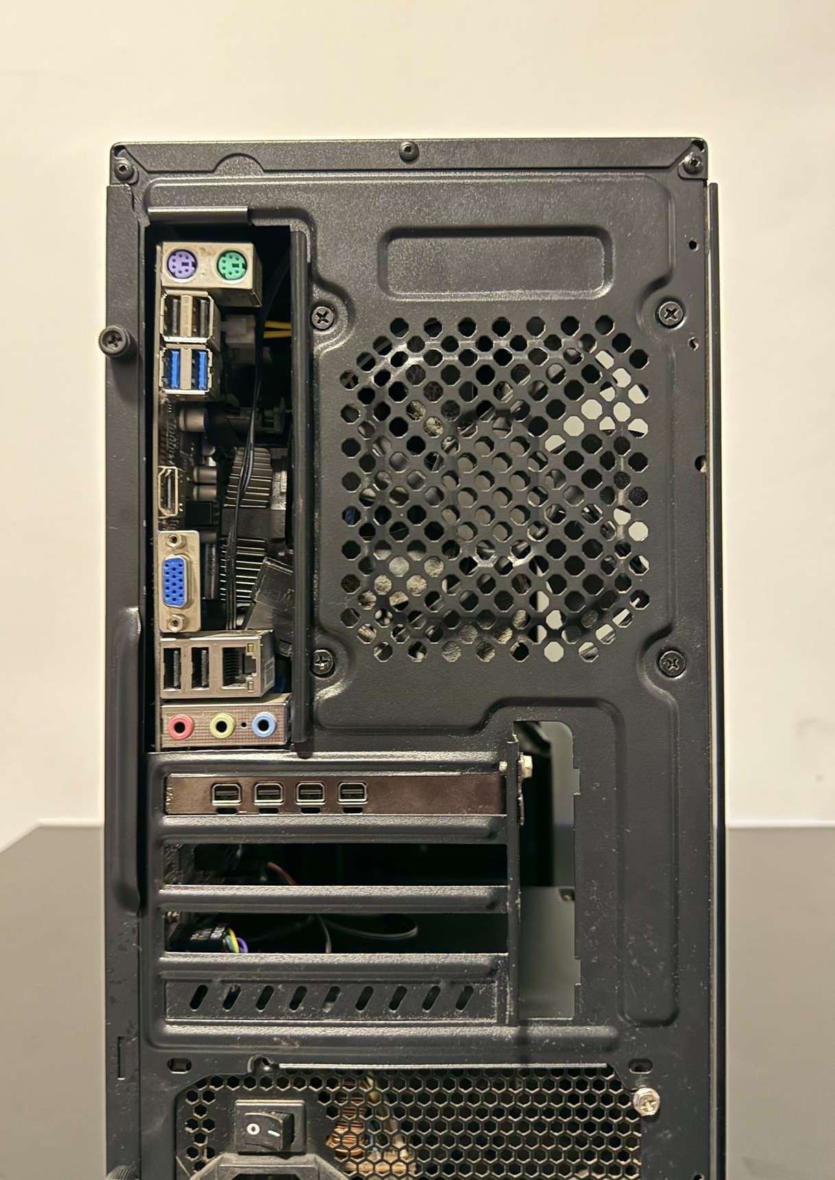 Black I5 PC / i5 4590 / 16GB RAM / 4GB VGA / SSD+HDD / 500W - HardverApró