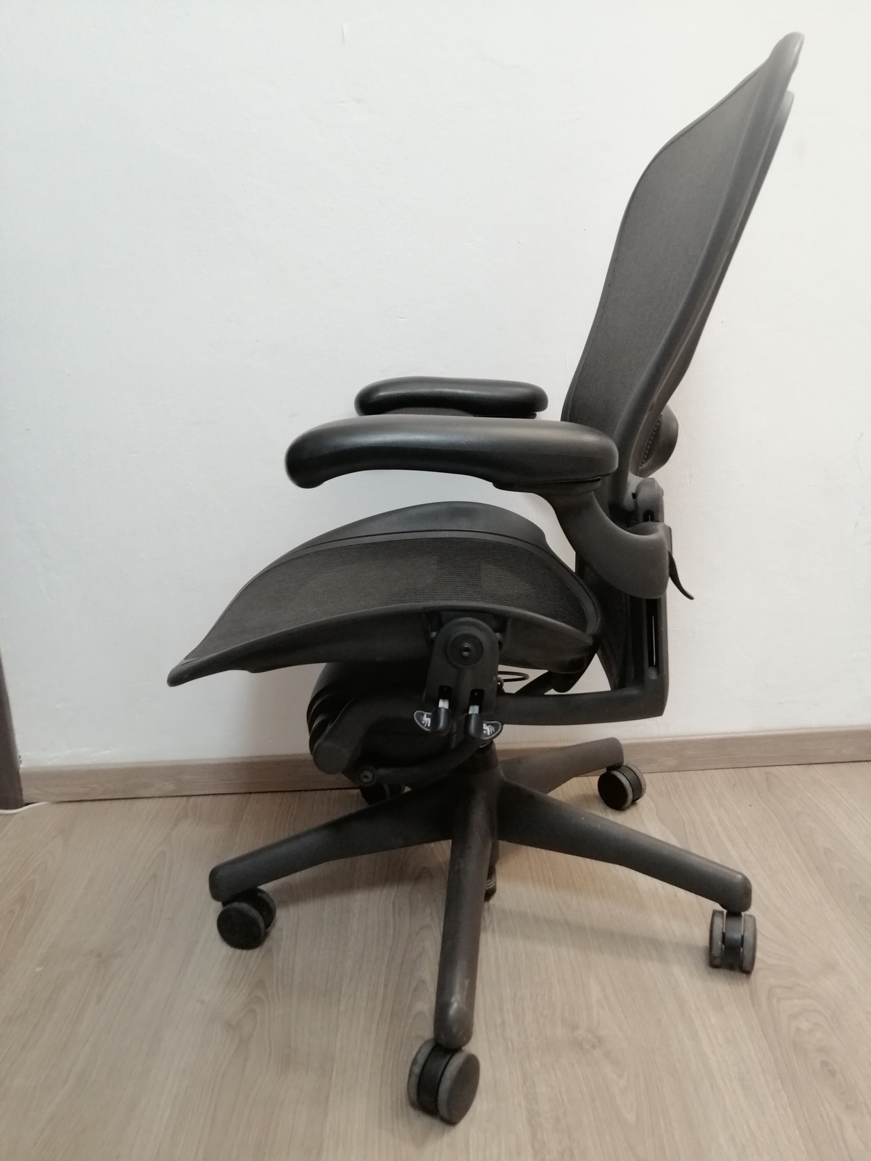 Herman Miller Aeron Classic C méret prémium gurulós irodai szék ...