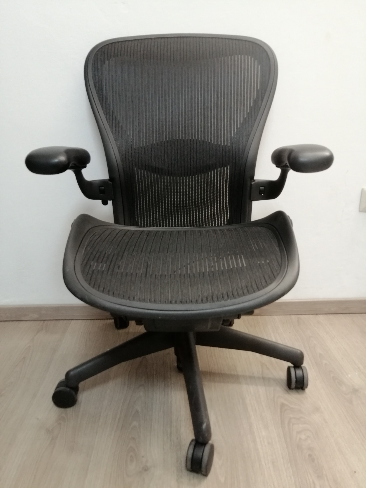 Herman Miller Aeron Classic C méret prémium gurulós irodai szék ...
