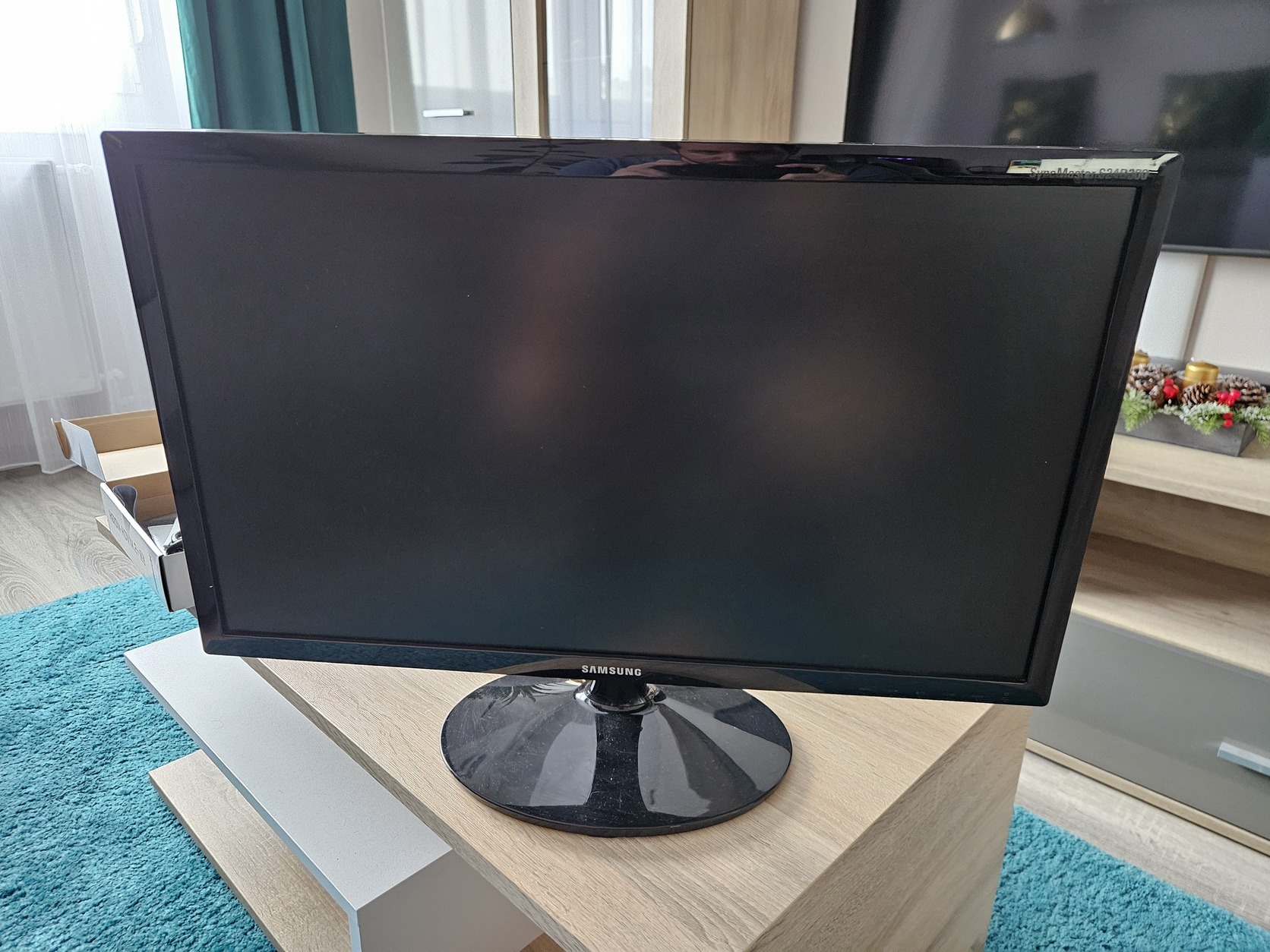 Samsung 24" monitor eladó - HardverApró