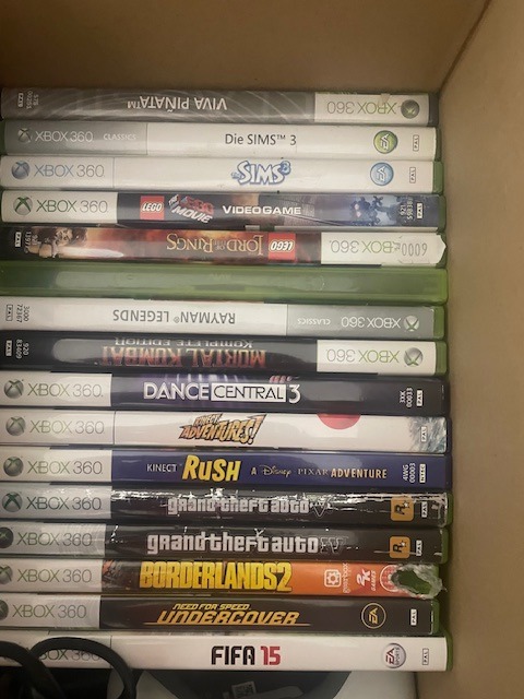 Xbox 360 + Kinect + 2 kontroller + játékok komplett szett, azonnal ...