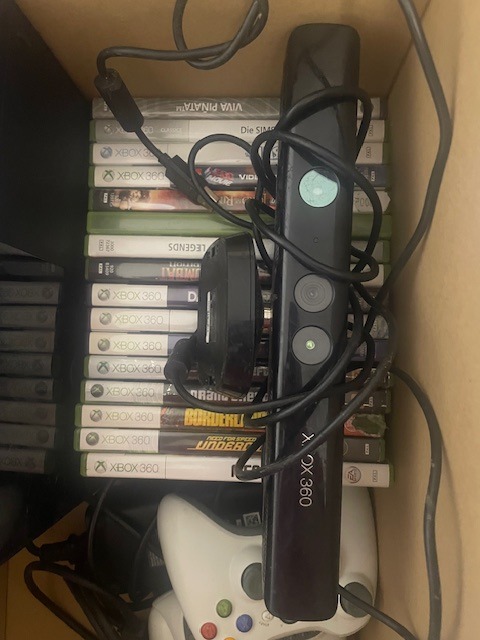 Xbox 360 + Kinect + 2 kontroller + játékok komplett szett, azonnal ...