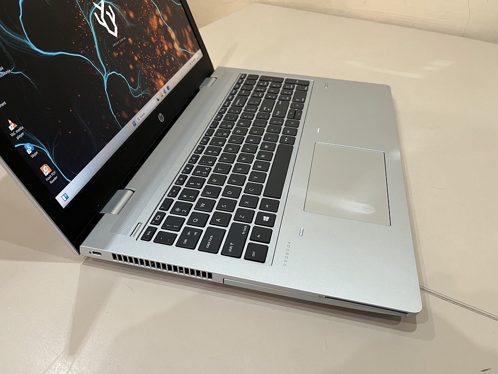 HP PROBOOK 650 G4 / Intel core i5-8350 / 16GB DDR4 / 256gb SSD / WIN11 ...