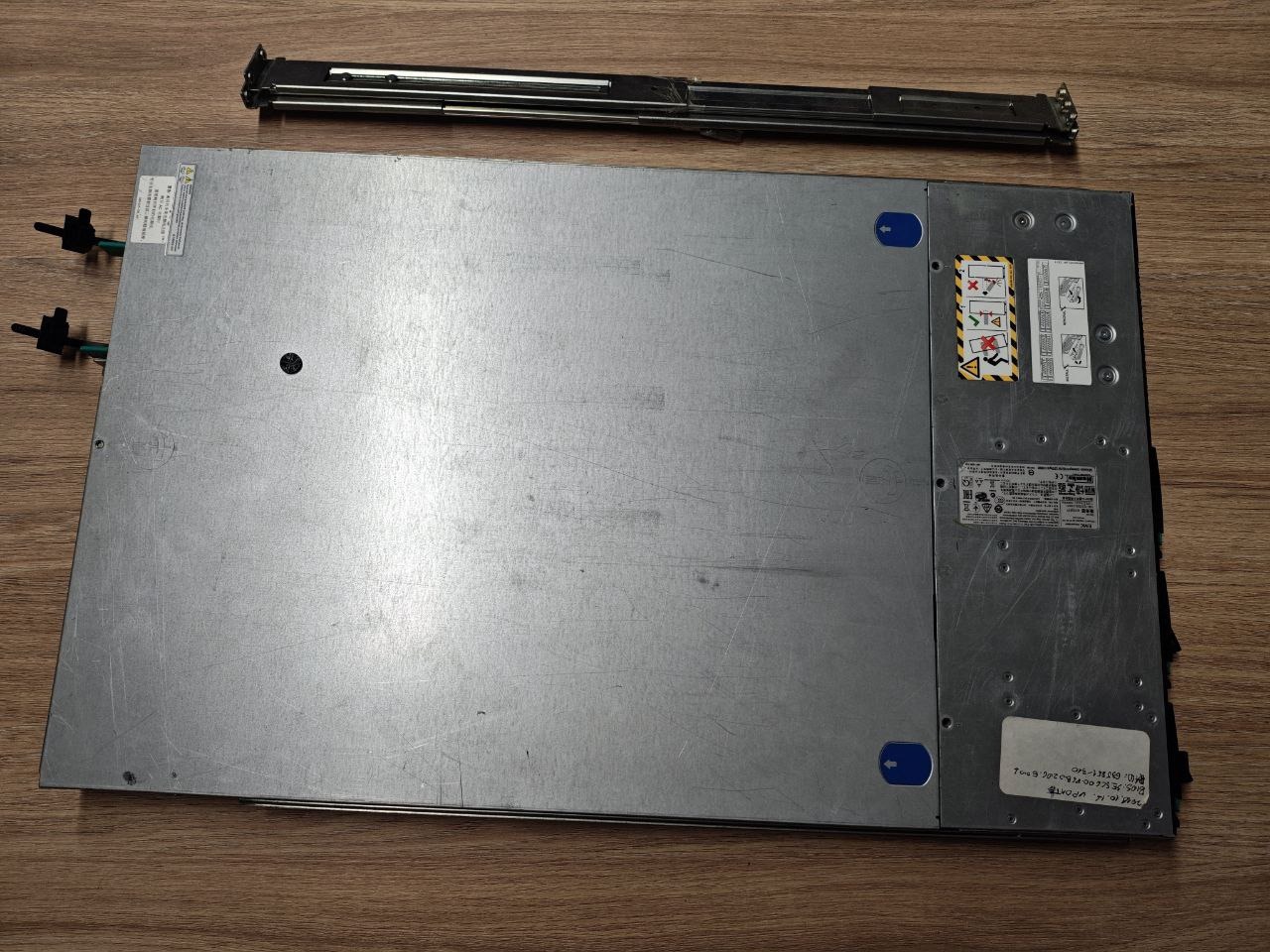 Intel 1U rack szerver 2 Xeon E5-2650 v2, 224GB ECC RAM, SAS RAID, rails ...