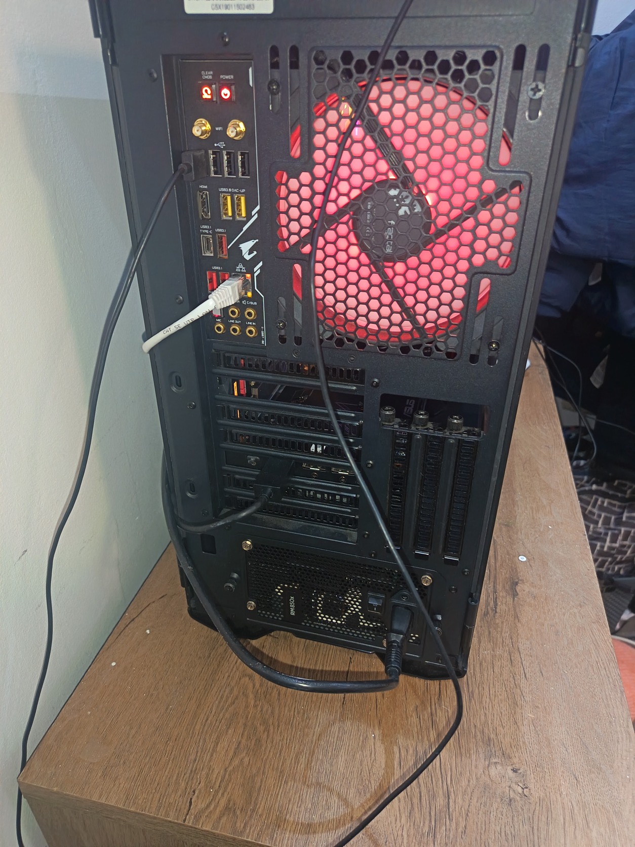 Prémium Gamer PC eladó i9-9900K / RTX 2070 / 32GB RAM / RGB / WiFi ...