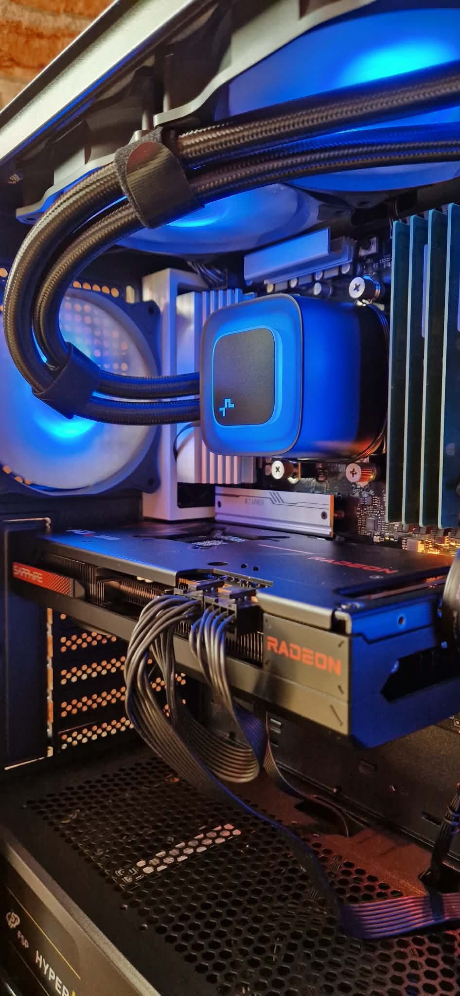 Kolink Full AMD Gamer PC R5-7600x / 32GB DDR5 / RX 7600 XT 16GB ...