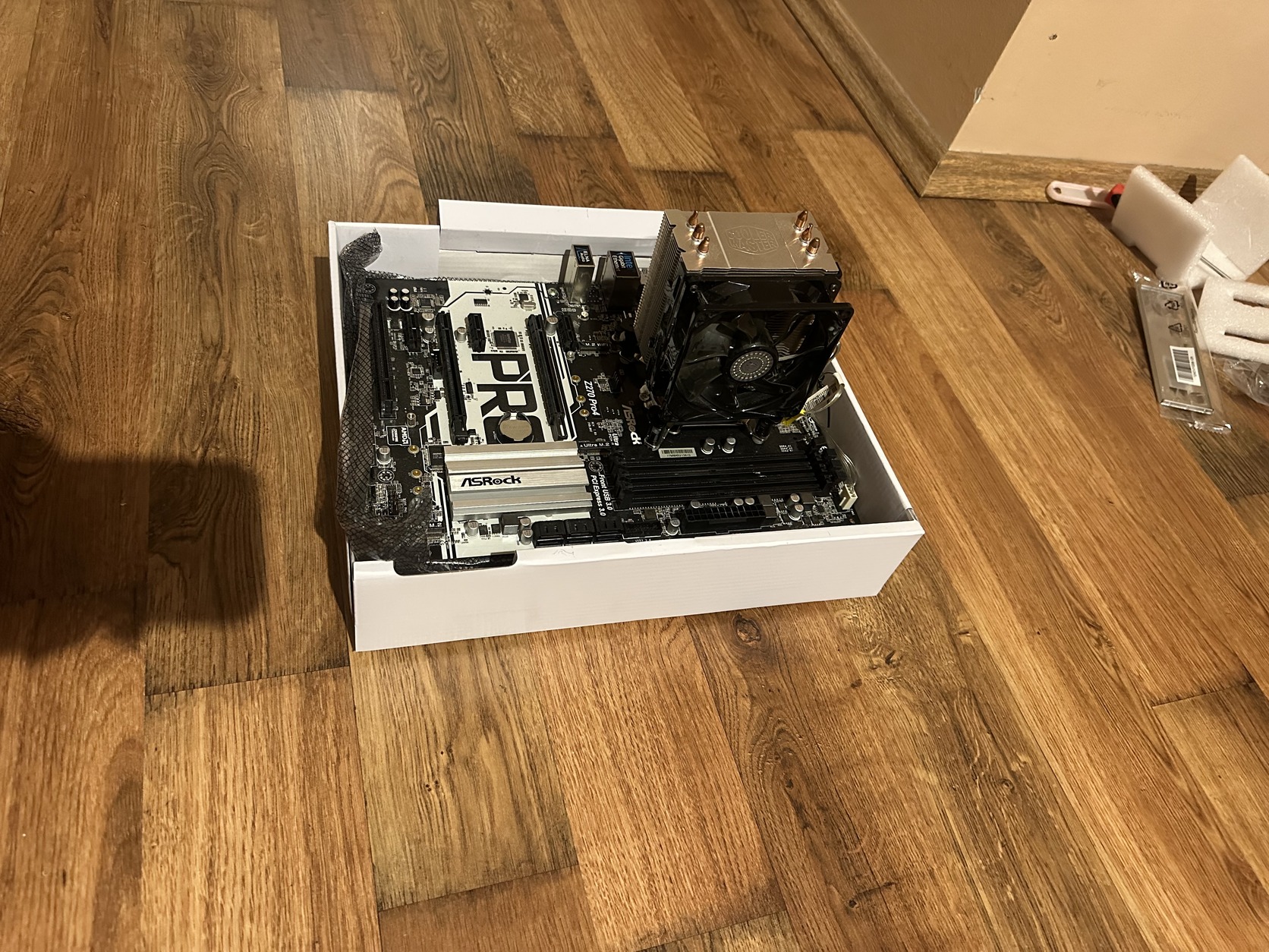 ASR Z270 Pro4 + i5 7600k 3.8 ghz+ huto - HardverApró