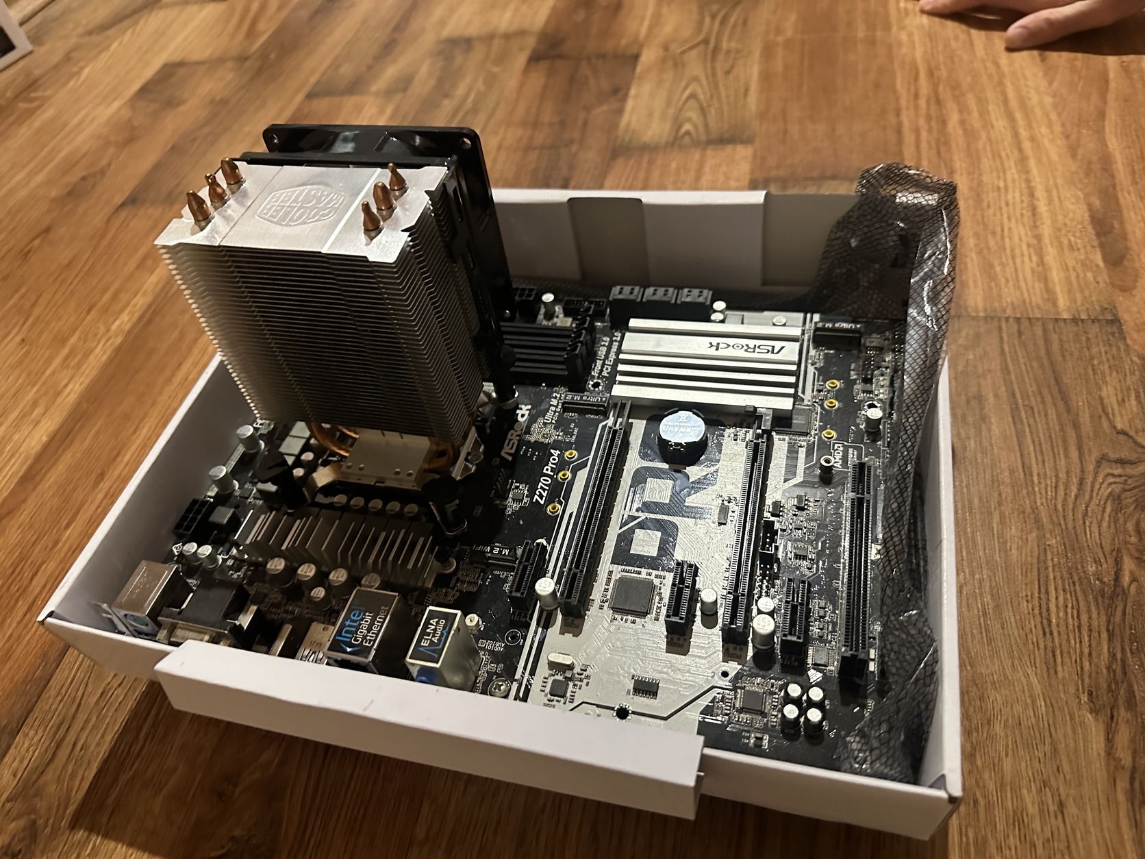 ASR Z270 Pro4 + i5 7600k 3.8 ghz+ huto - HardverApró