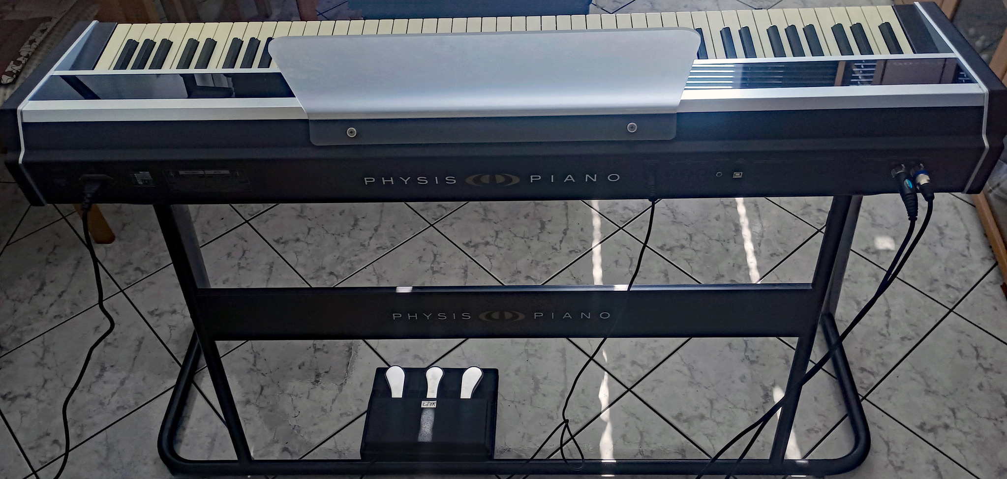 Viscount Physis H1 digitális színpadi zongora gyári állvánnyal ...