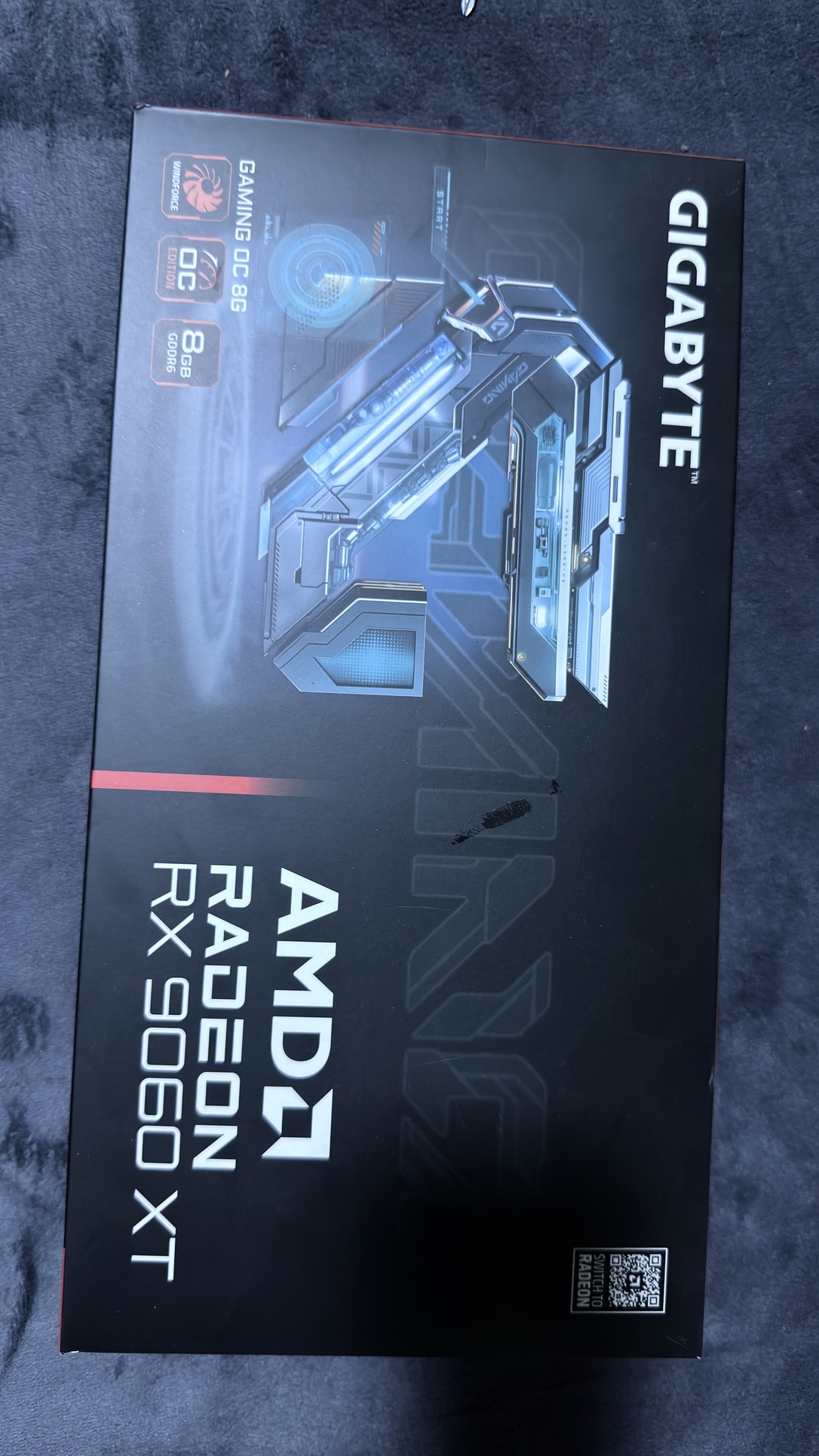 Gigabyte RX 9060XT 8G - HardverApró