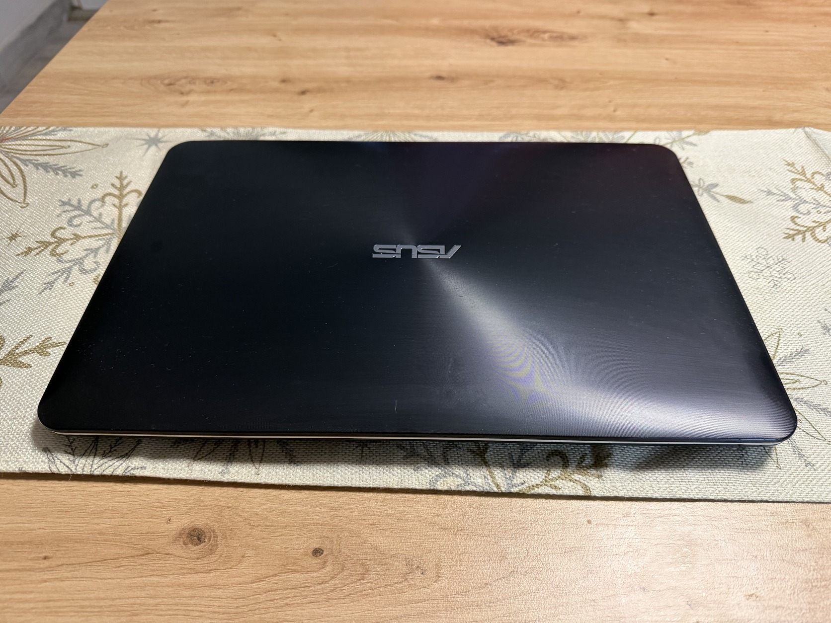 Asus 5gen i7-es laptop (8GB Ram, SSD , 2GB VGA) - HardverApró