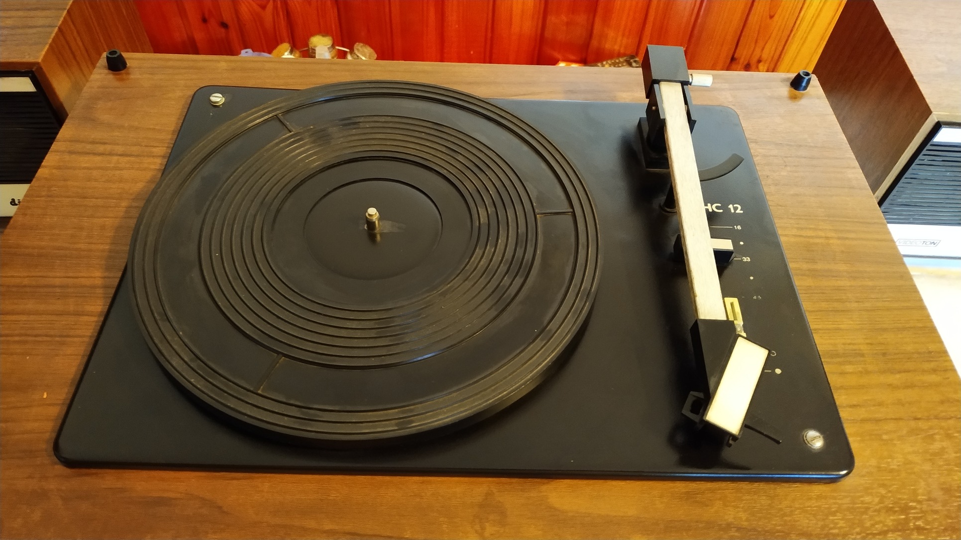 Saturnus de Luxe rádió lemezjátszó - HardverApró