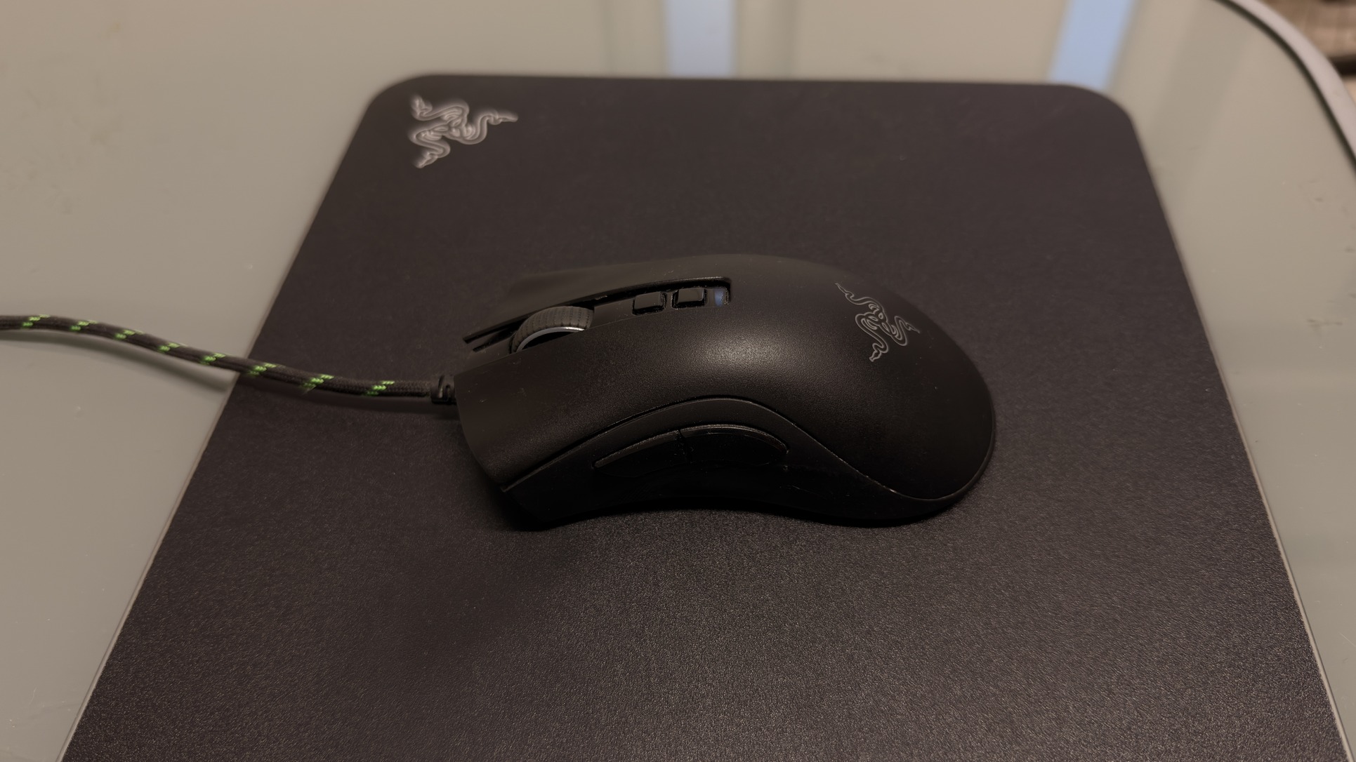 Razer RGB Gaming Pack: DeathAdder V2 Special Edition + Firefly V2 ...