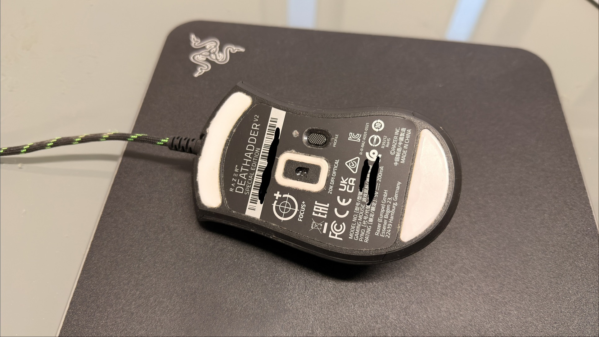 Razer RGB Gaming Pack: DeathAdder V2 Special Edition + Firefly V2 ...