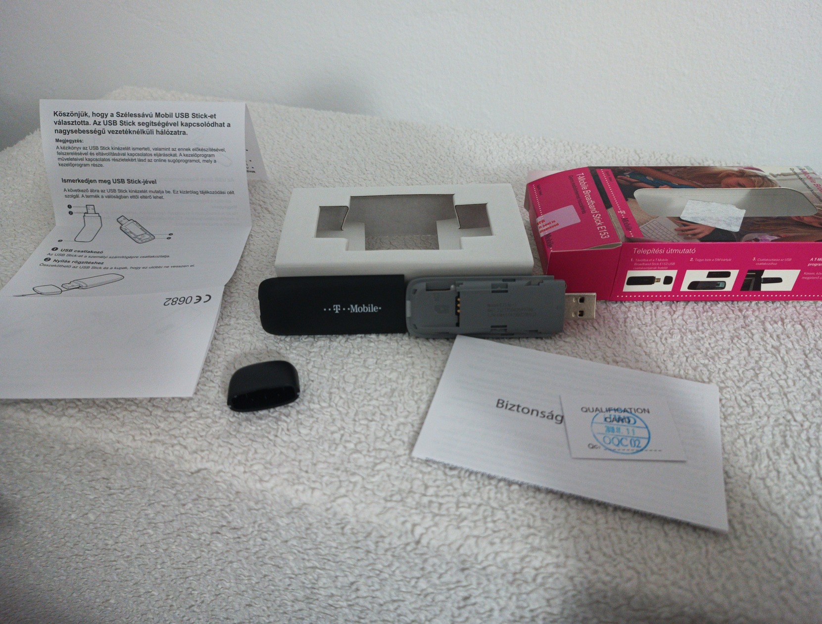 HUAWEI E153 HSDPA 3.6Mbps 3G hordozható USB Modem (új) - HardverApró