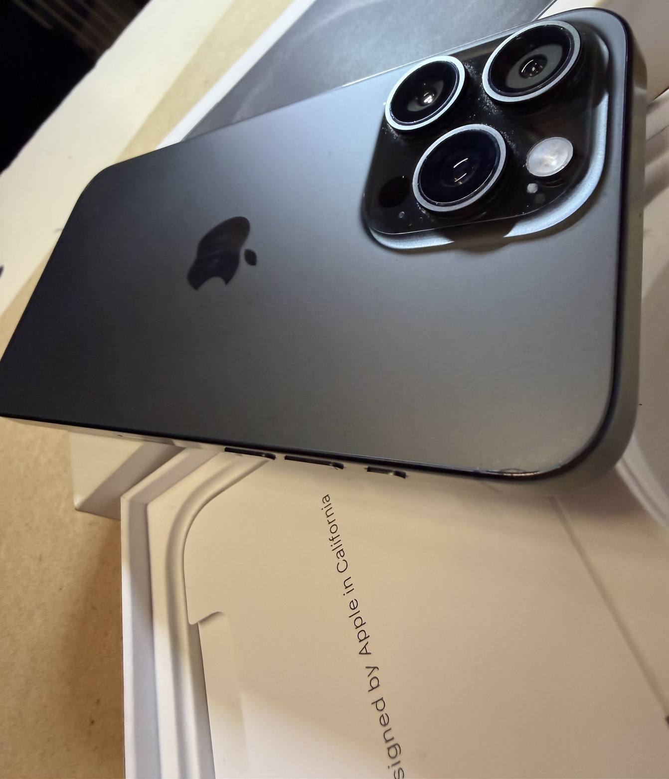 Apple iPhone 15 Pro Max 256 GB Black Titanium - HardverApró