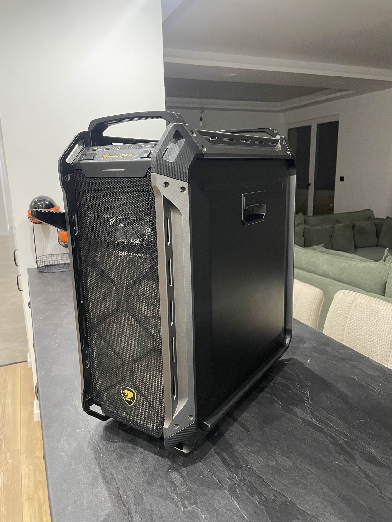 Eladó Gamer pc!!!1080ti 32gb ram, i7 8700k. !!!Cougar panzer max Gépház ...