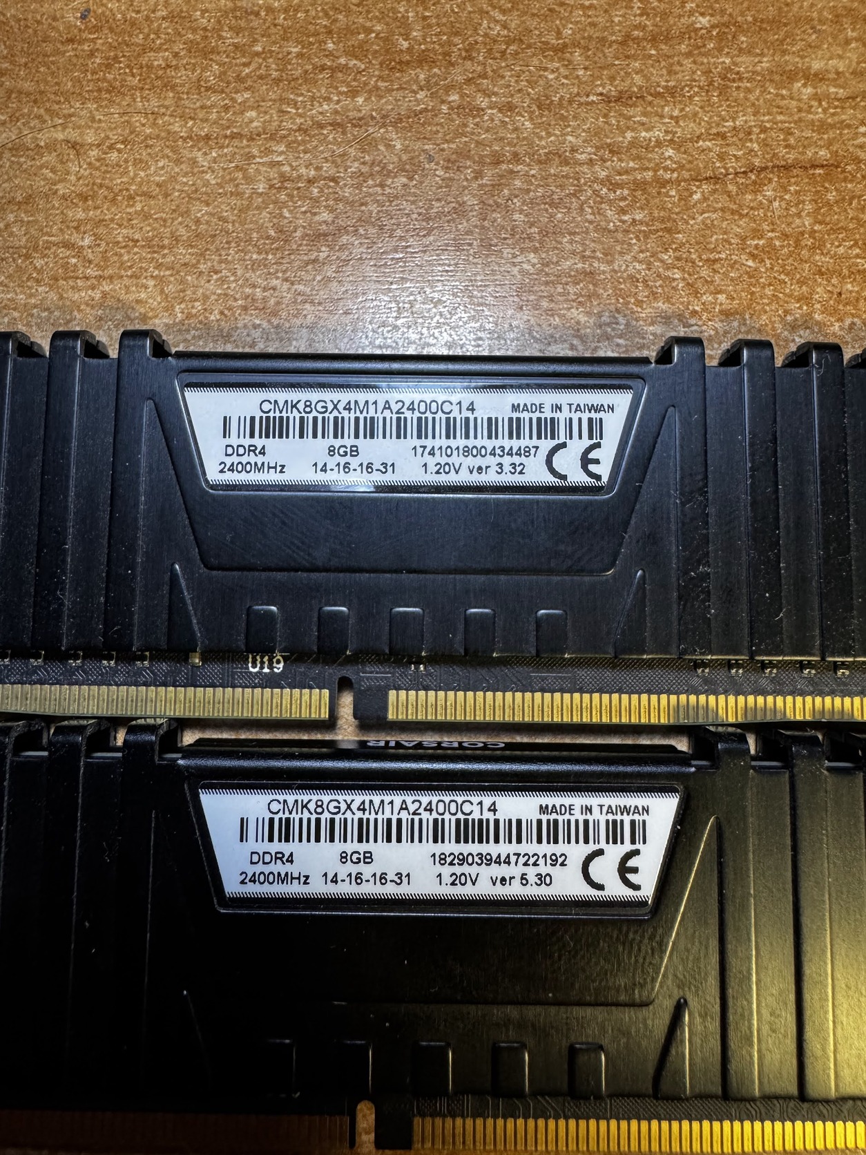 Corsair VENGEANCE 16GB (2x8GB) DDR4 2400MHz CMSX16GX4M2A2400C16 ...