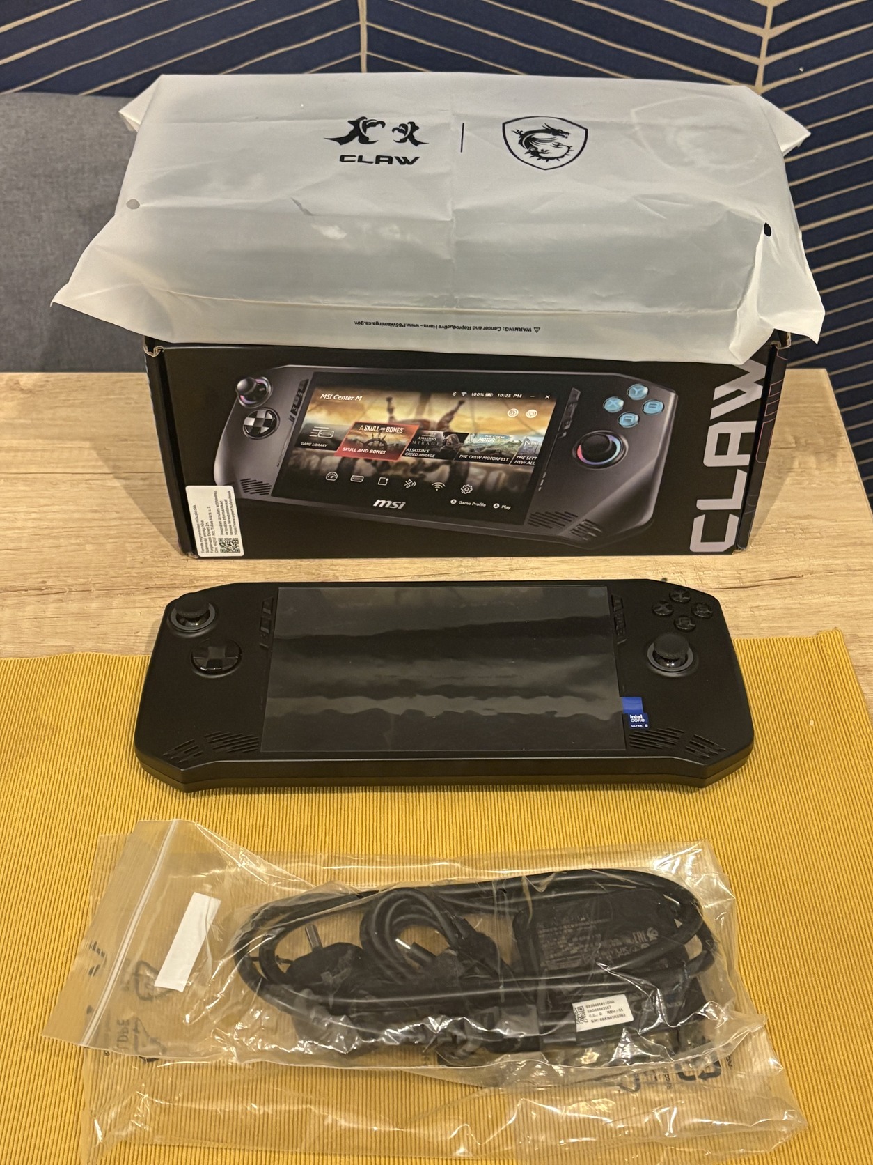 MSI CLAW A1M 512GB GamerPC + hordozó tok 2027.09.19-ig garancia ...