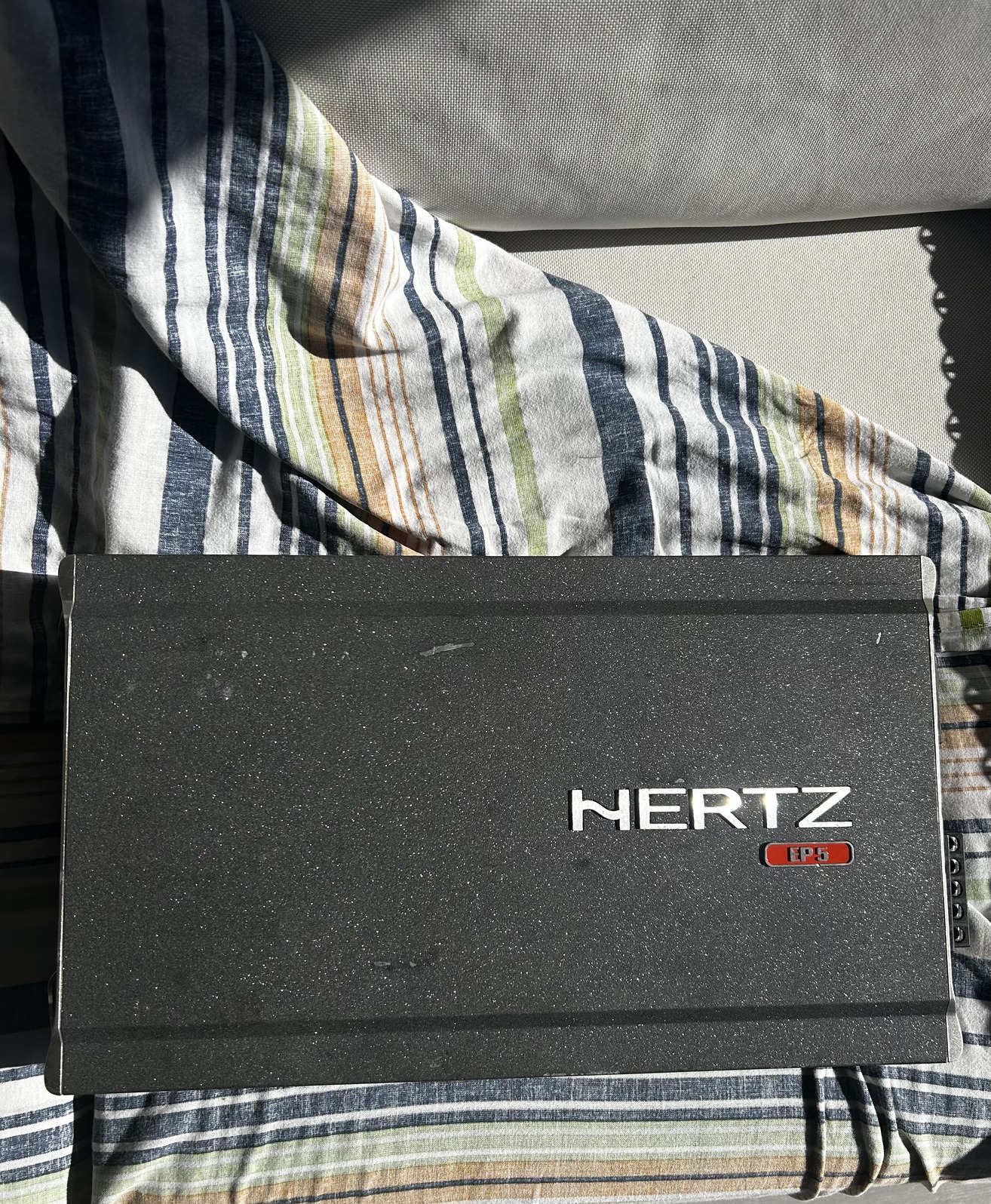 Hertz Ep5 erősítő - HardverApró