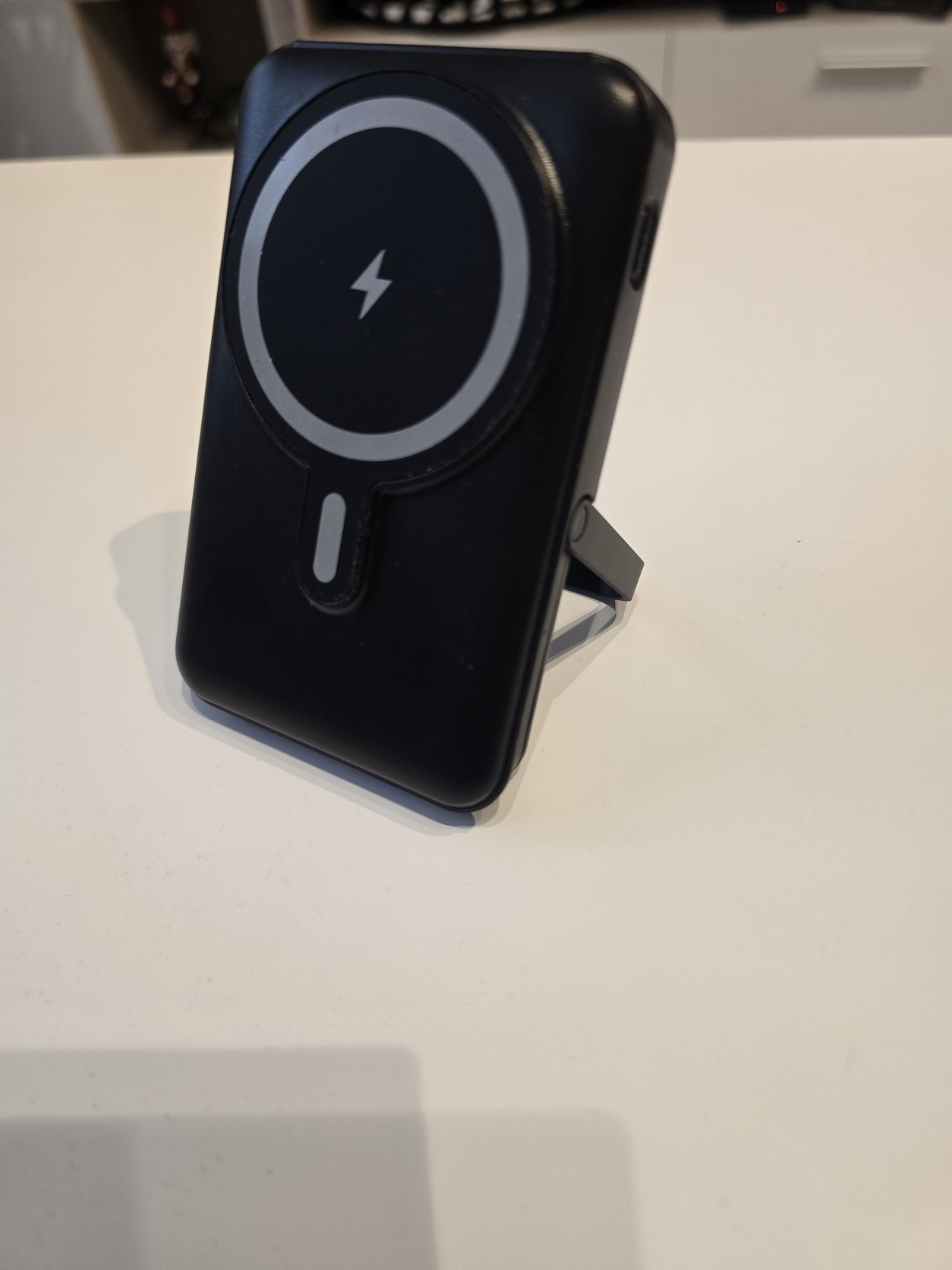 Qi Vezeték nélküli magsafe PowerBank LCD töltéskijelzővel beépített ...