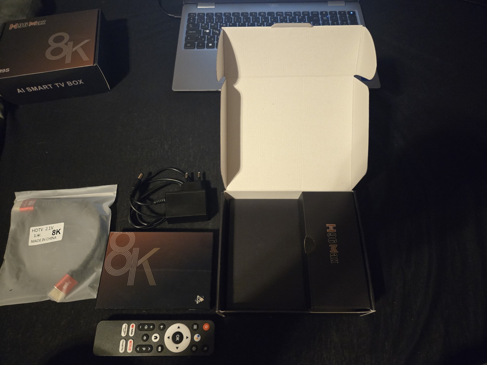 Eladó H96 Max M9S 4GB/32GB Android TV Box szinte újak! - HardverApró