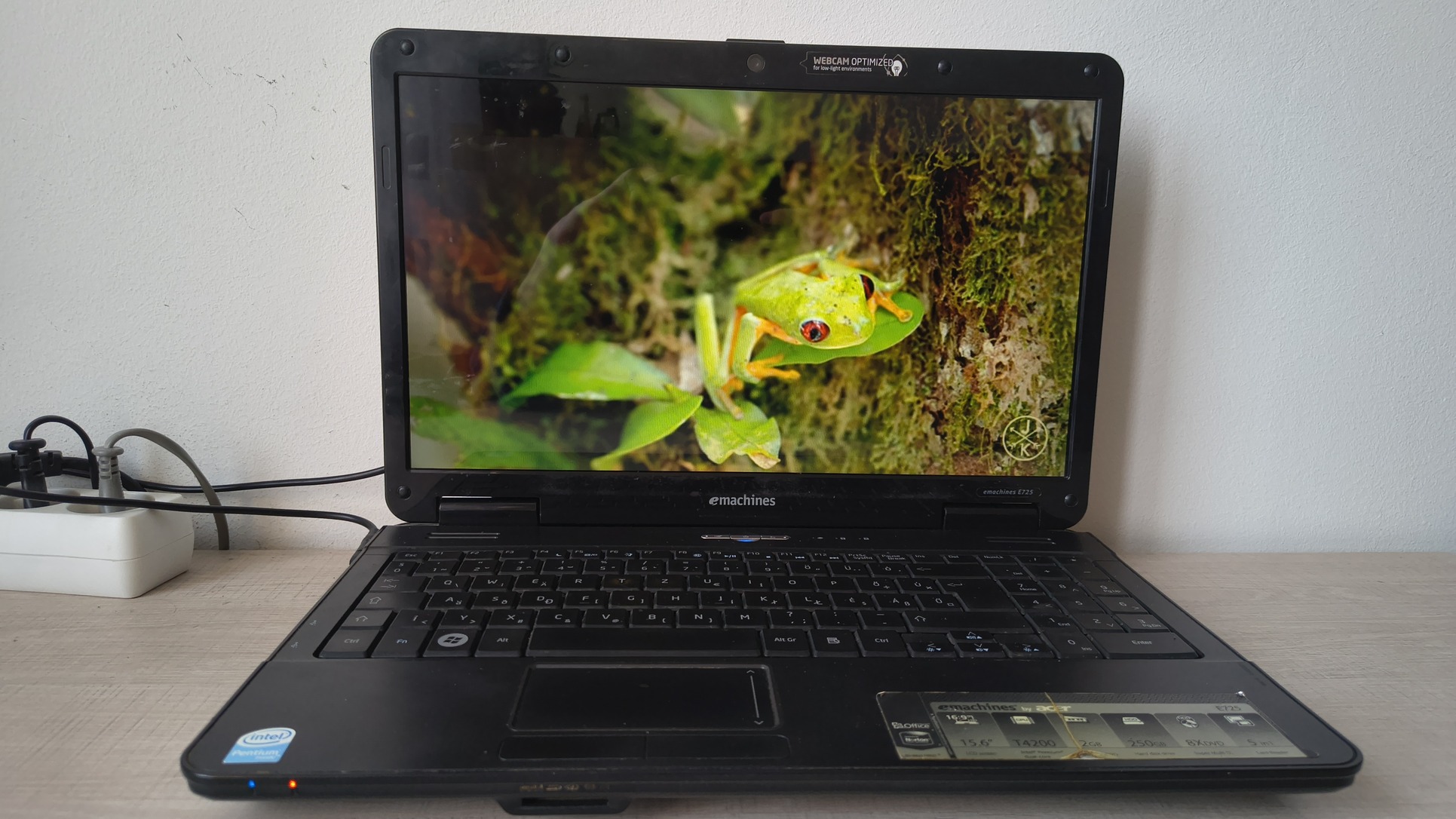 eMachines (Acer) E725, a Neked való bitang gépezet! - HardverApró