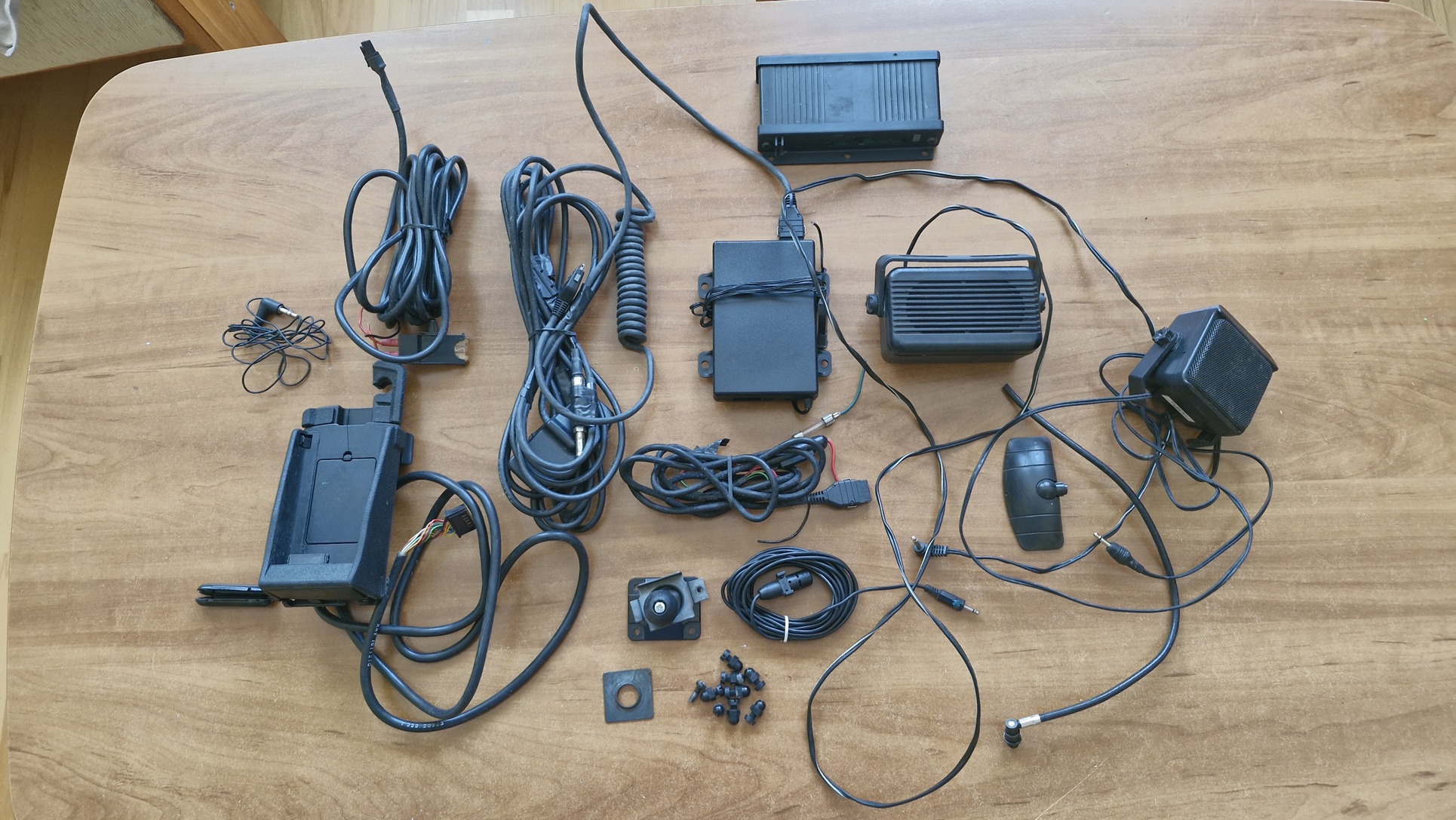 Ericsson 197 / 198 gyári kihangósító - HardverApró