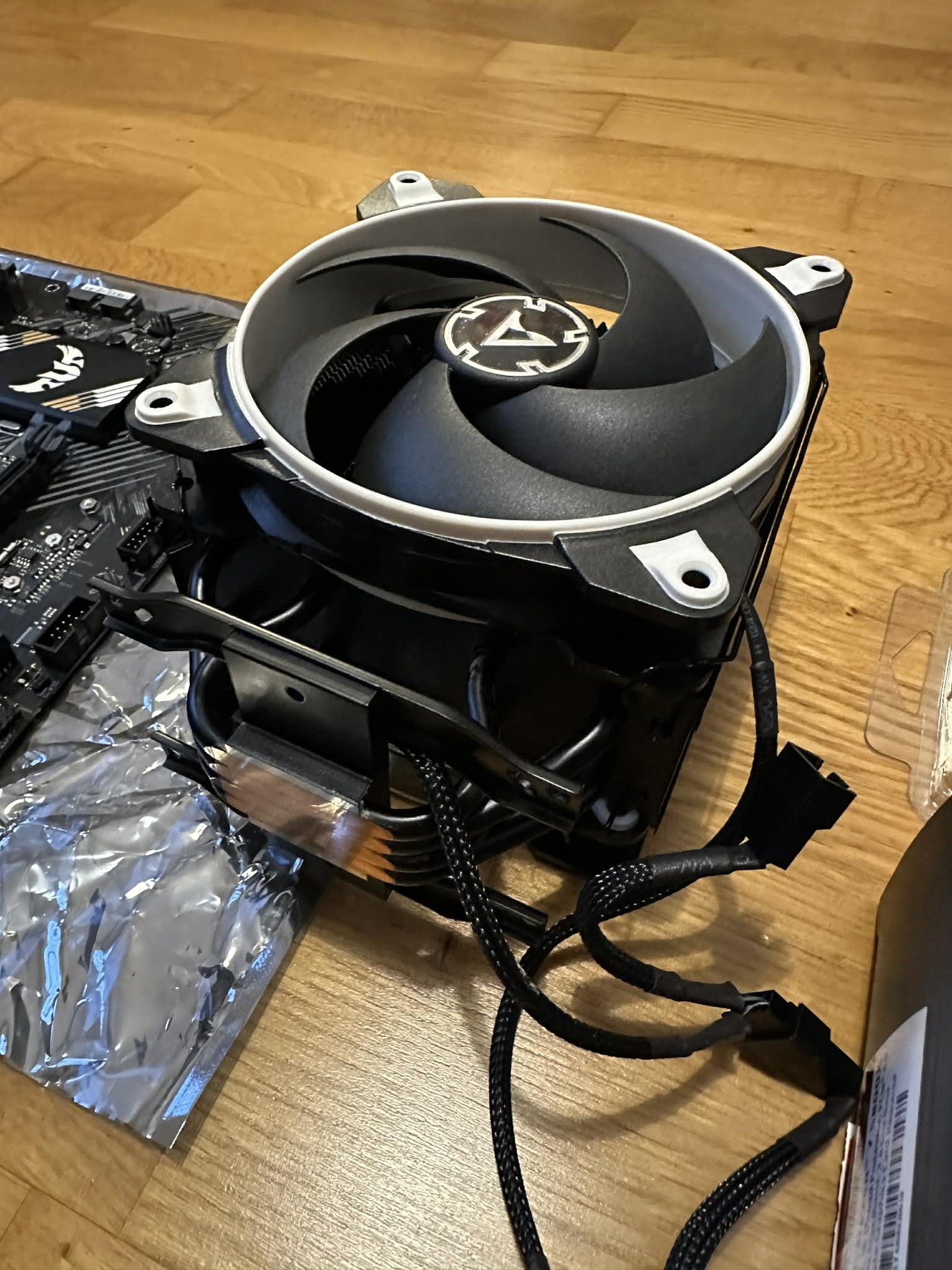 PC alkatrészek, minden GARANCIÁS még - Ryzen7 5800X, 16GB DDR4 3200MHz ...