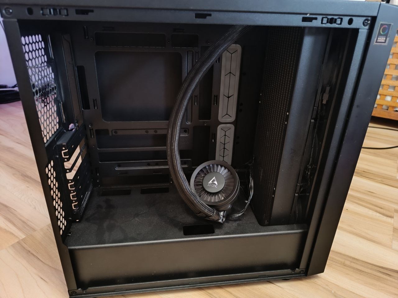 Cooler Master 600 LITE + Arctic Liquid Freezer III 420 - HardverApró