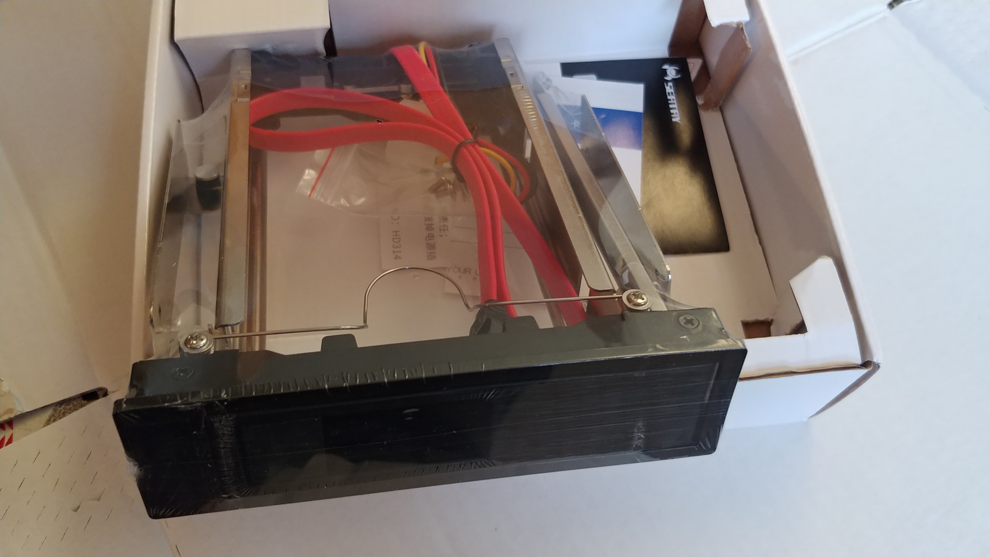 Sata rack 3,5" , 2,5" SSD HDD front és hátsó rack , USB3 2,5" külső ház ...