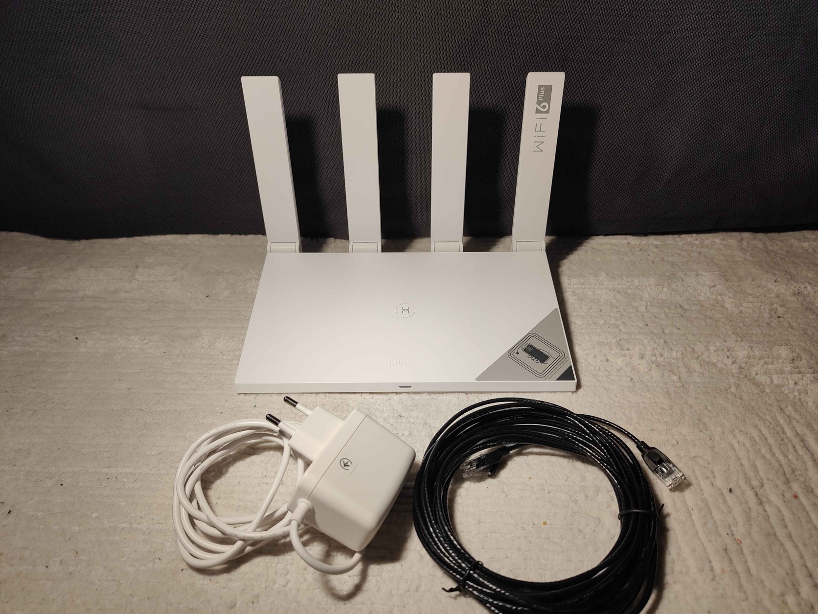 Huawei AX3 (WS7200) Quad-Core WiFi 6 Router + 5m CAT6a Vention UTP ...