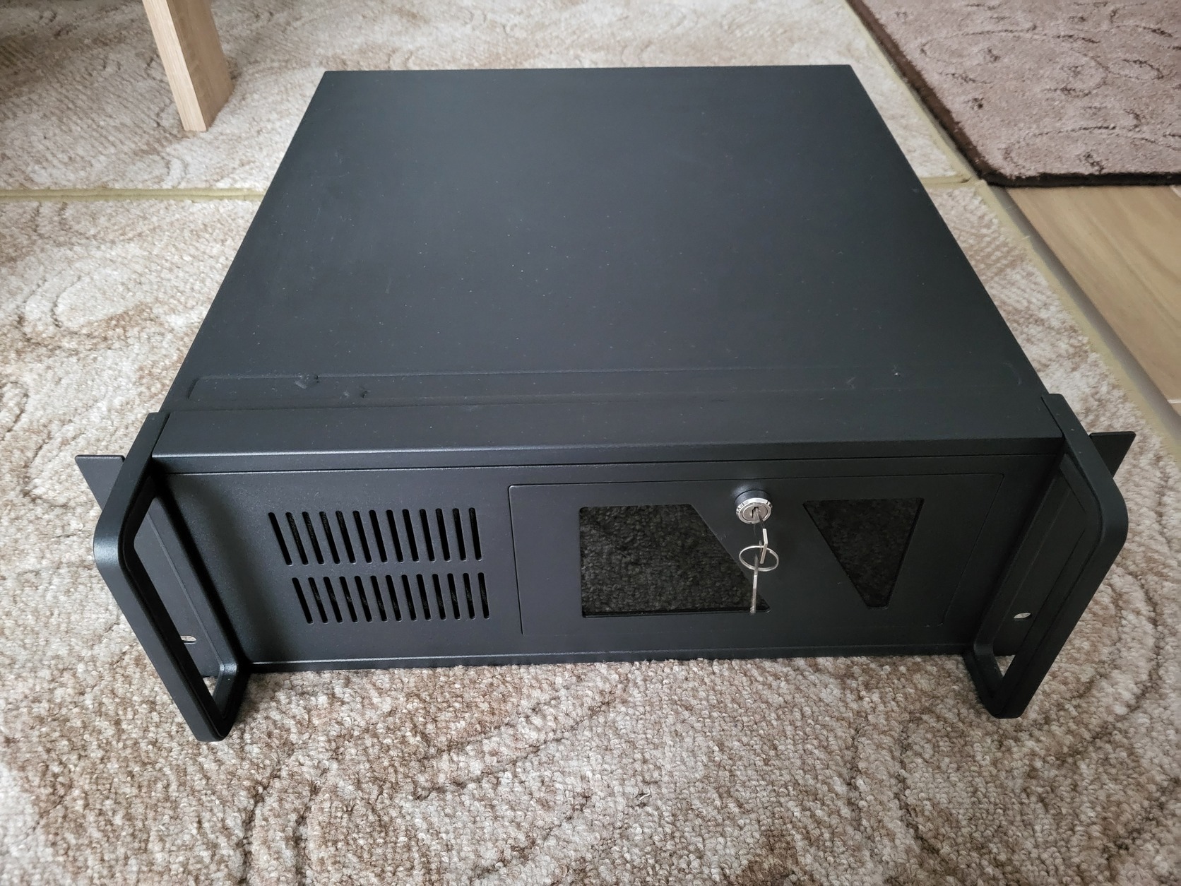 19" rack szekrénybe szerelhető Gembird ATX ház sínnel együtt - HardverApró