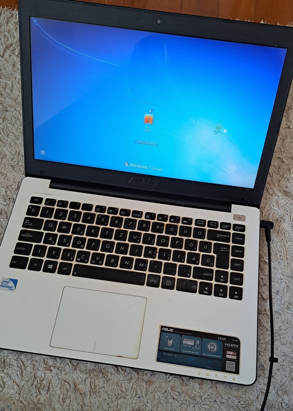 Asus X402C 15-ös notebook - HardverApró