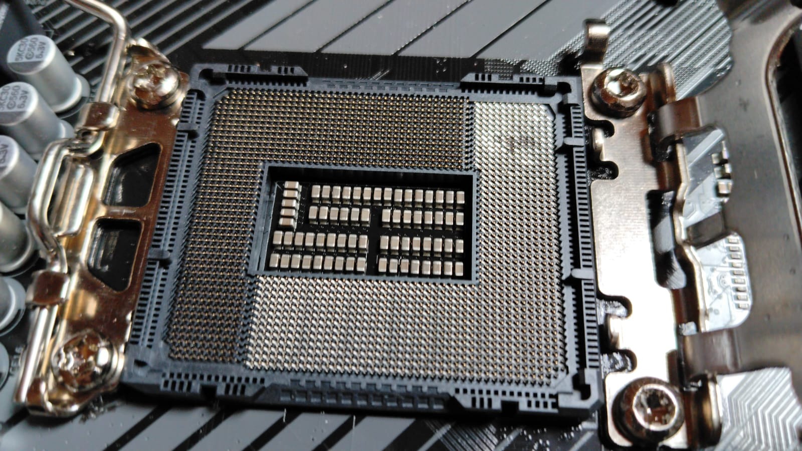 Asock H610M-HVS (foglalat kishibàs) - HardverApró