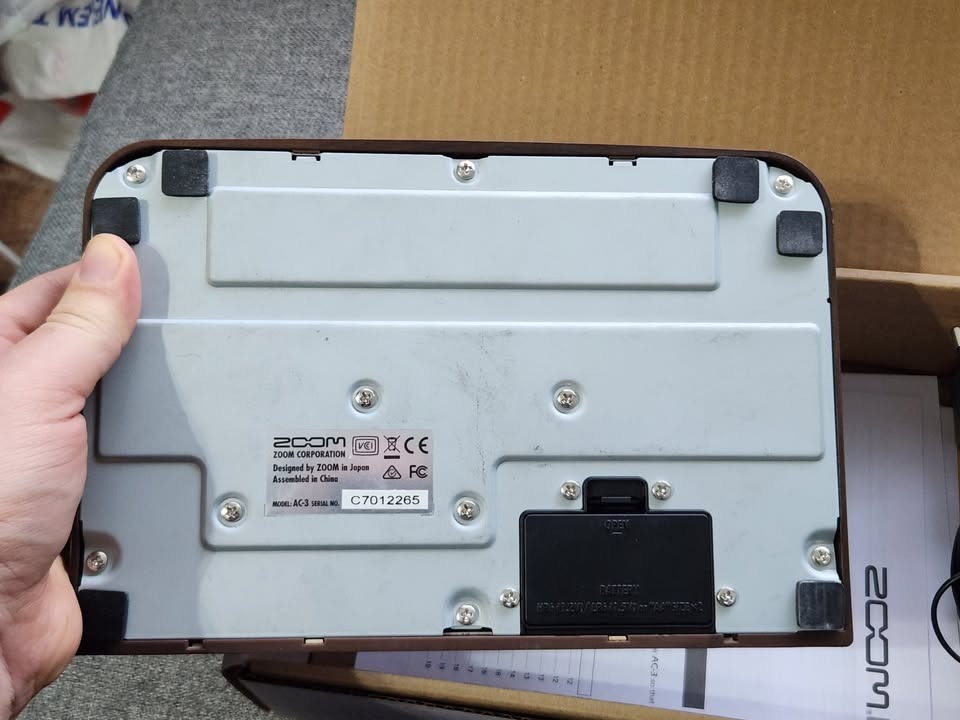 Zoom AC3 multieffekt akusztikus gitárhoz - HardverApró