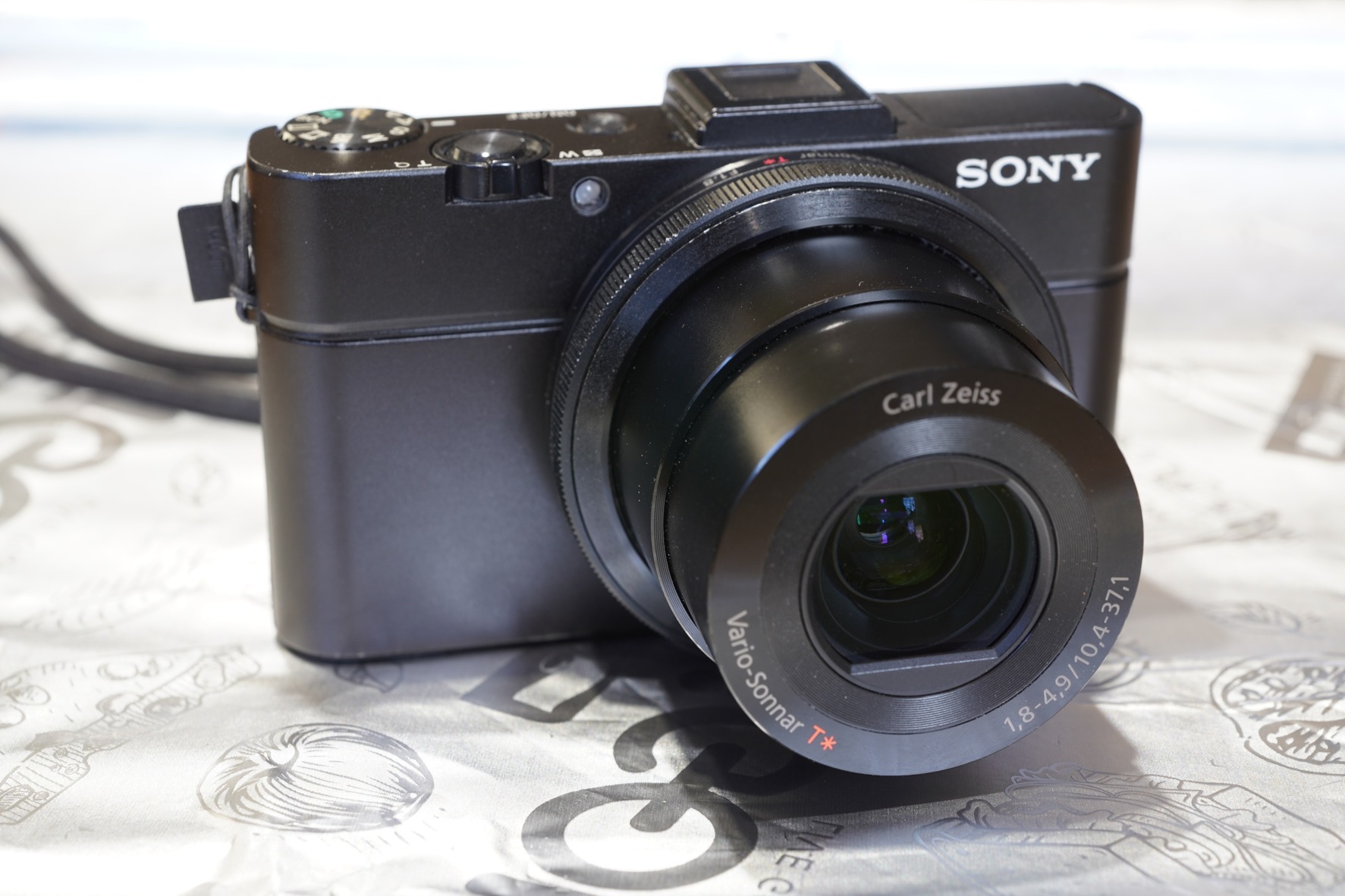 Sony RX100 M II szuper képminőségű mini utazógép eladó / korlátozott ...