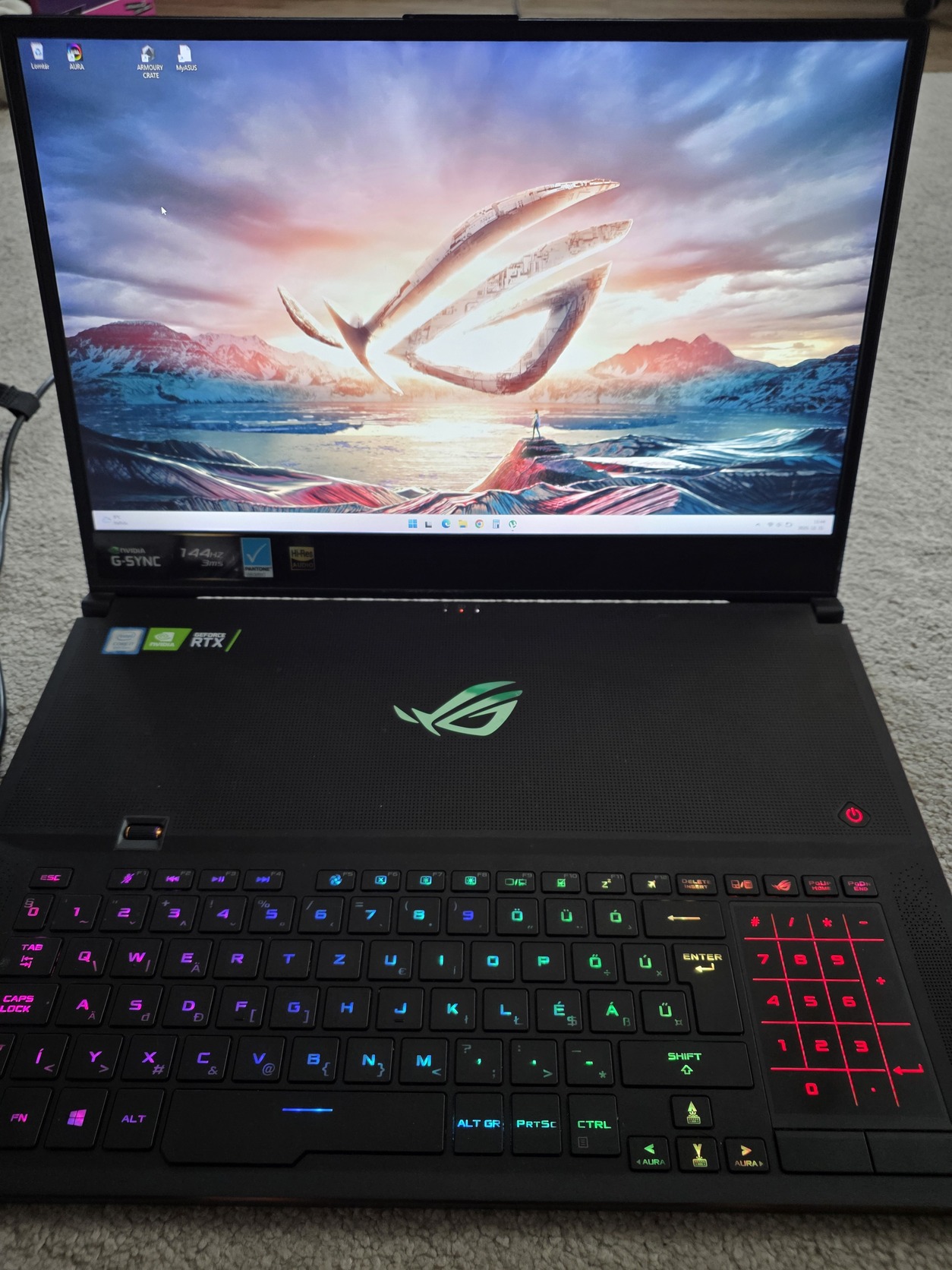 Asus Rog Zephyrus S17 Gx701Gxr gamer laptop eladó - HardverApró