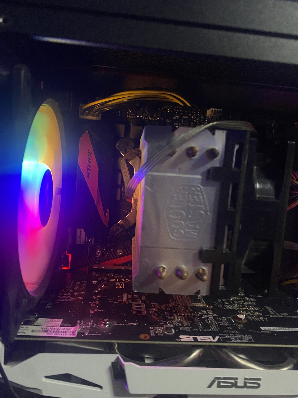 I7 7700 + Asus rog strix b250g + toronyhuto - HardverApró