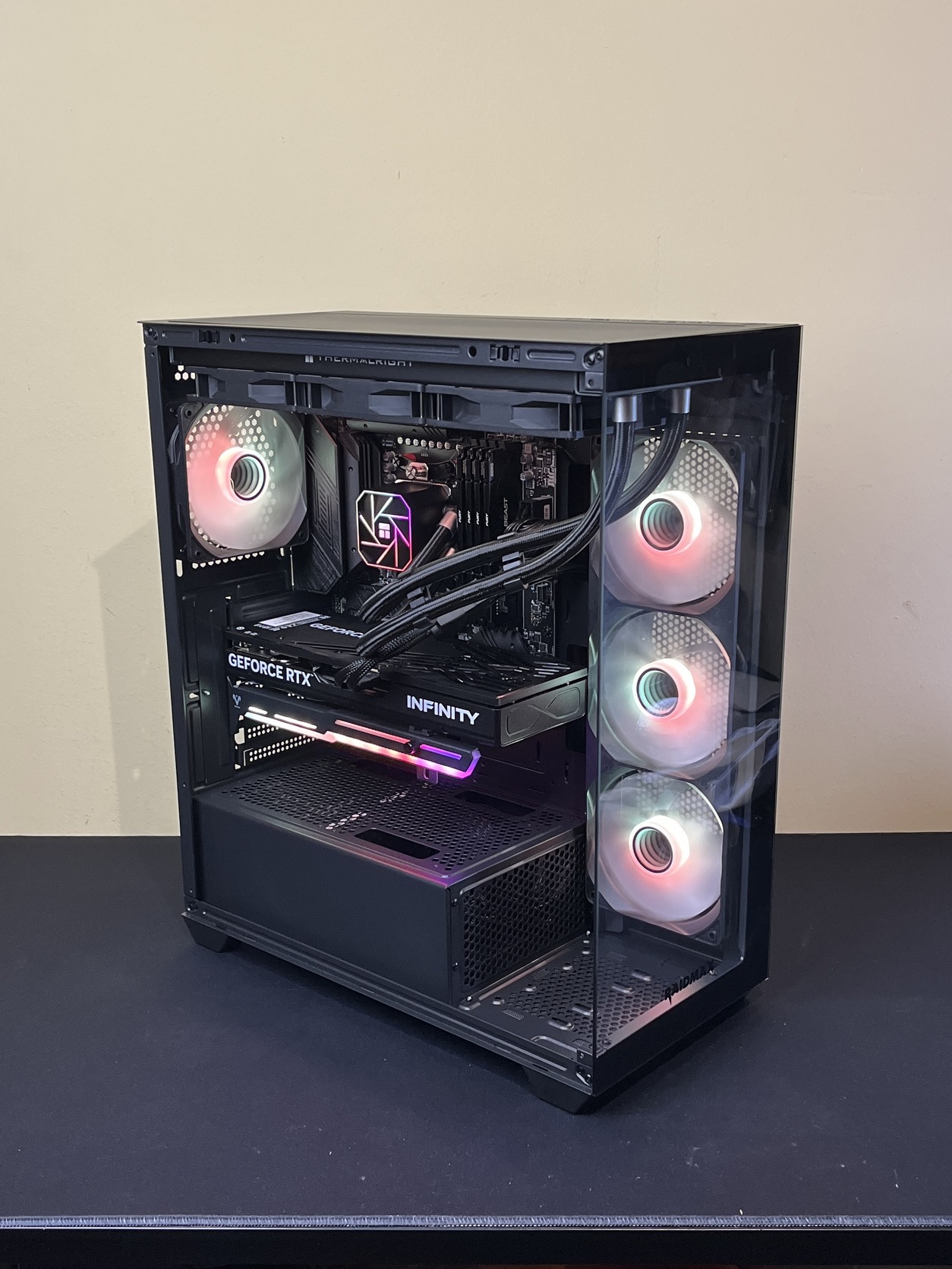 vizes GAMER PC - RYZEN 5 7600X, 32GB DDR5, RTX 5070 12GB, 1TB NVMe ...