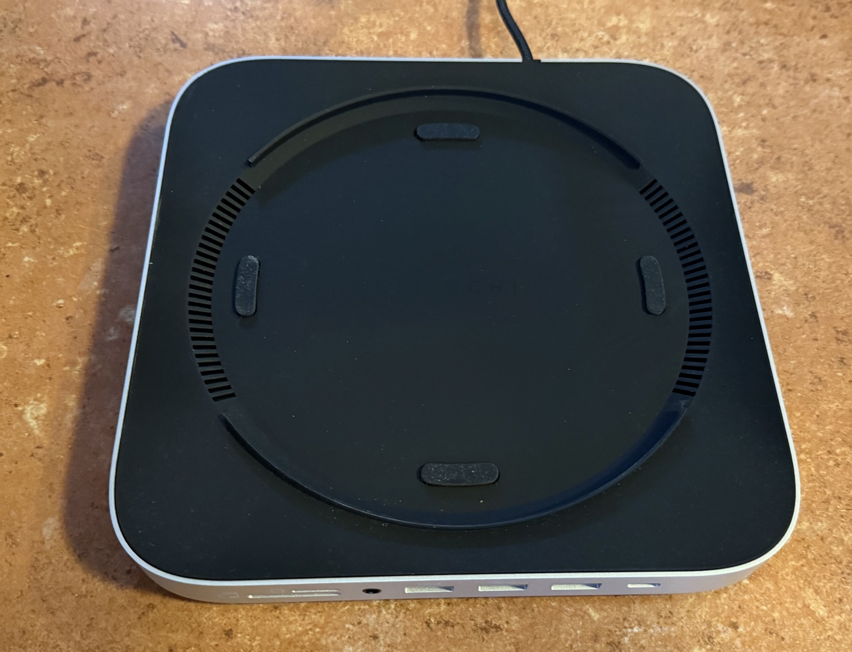 Eladó Mac Mini M2 + Satechi Stand & Hub (NVMe SSD ház) dobozos ...